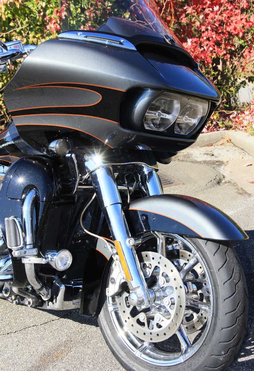 2016 Harley Davidson FLTRUSE CVO Road Glide Ultra CHR SLT BARB DT W 2016-harley-davidson-fltruse-cvo-road-glide-ultra-chr-slt-barb-dt-w