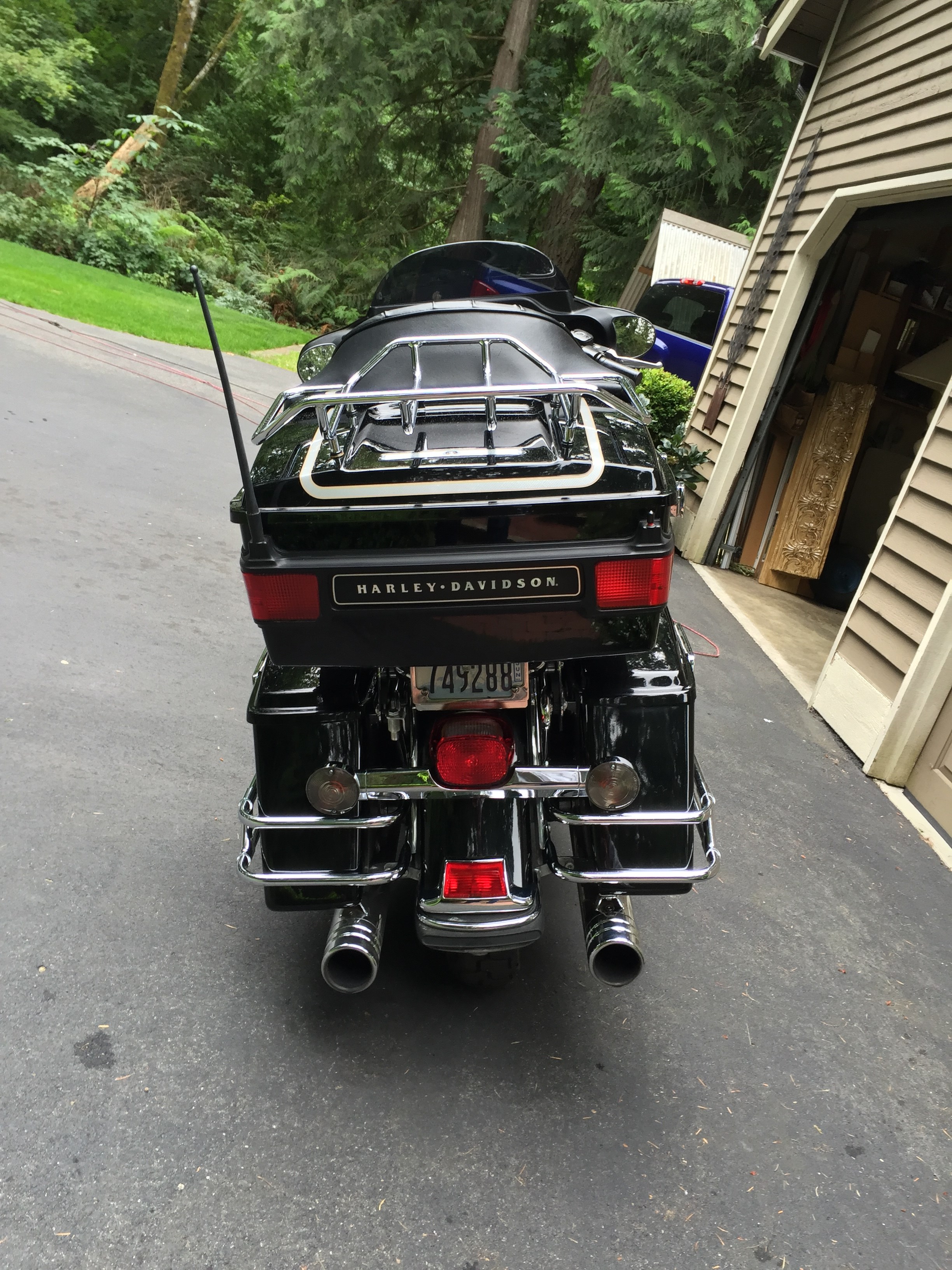 2003 Harley-Davidson® FLHTCU/I-ANV Ultra Classic® Electra Glide ...