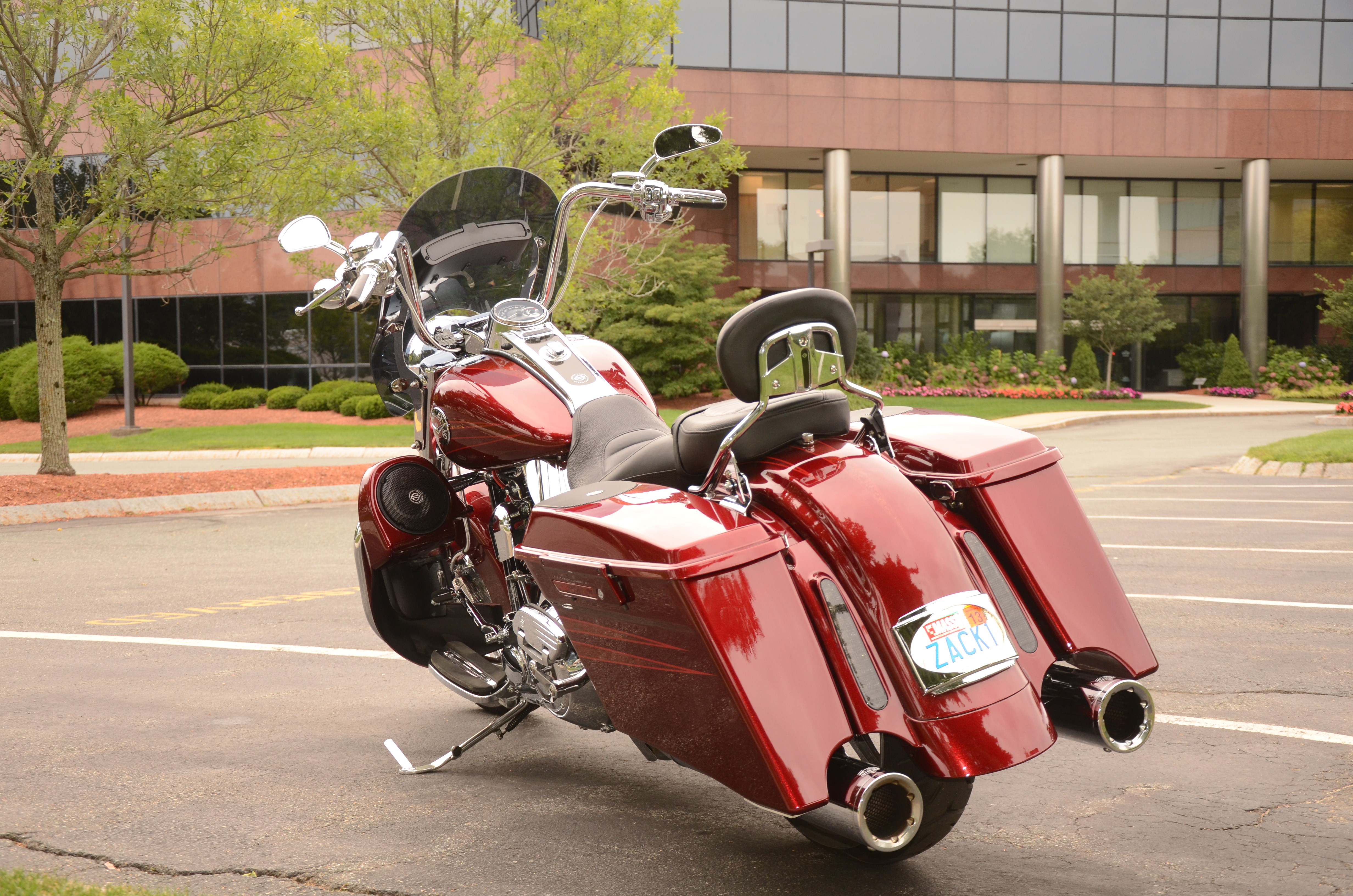 2013 Harley-Davidson® FLHRSE5 CVO™ Road King® (Burgandy Blaze with Hot ...