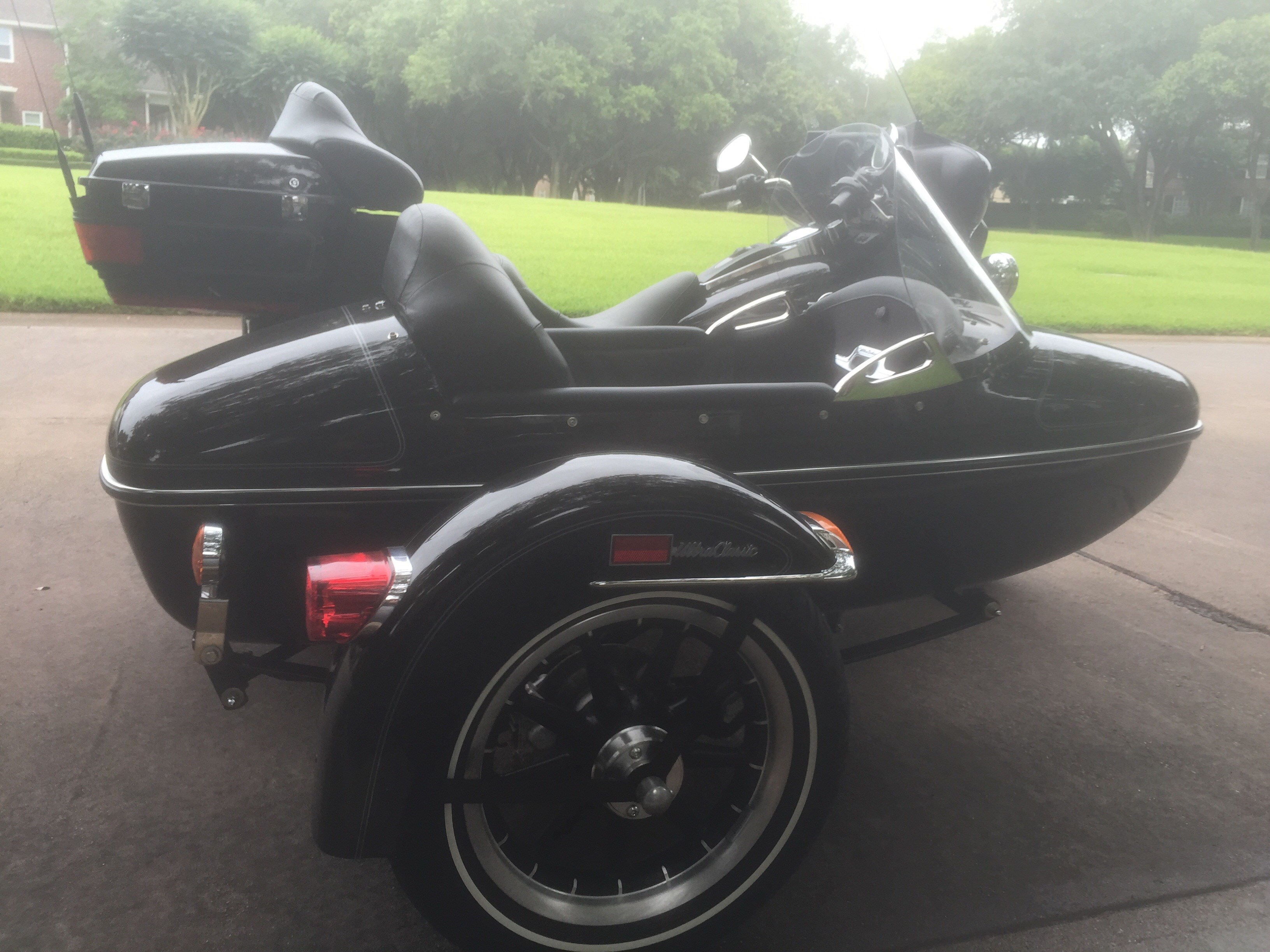 2007 Harley-Davidson® FLHTCU-Sidecar Ultra Classic® Electra Glide® w ...