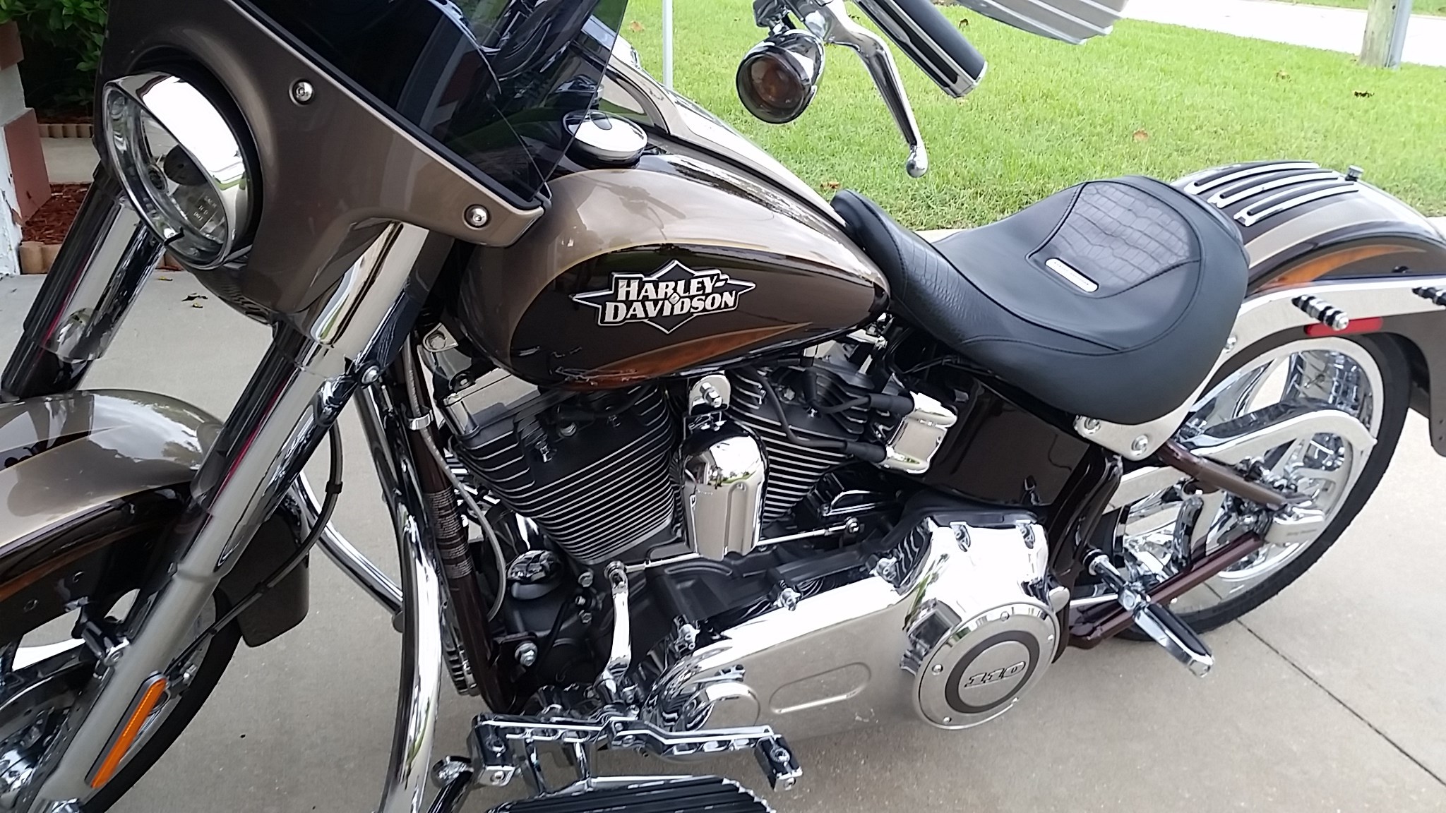 2011 Harley-Davidson® FLSTSE2 CVO™ Softail® Convertible for Sale in Las ...