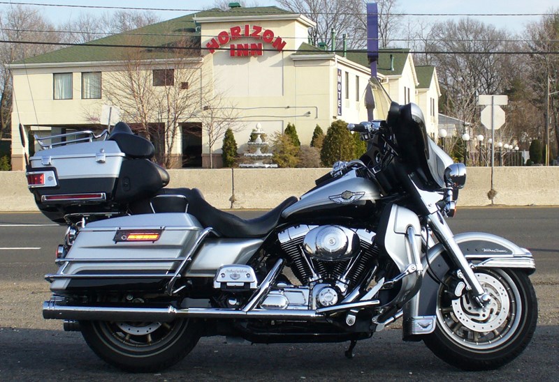 2003 Harley-Davidson® FLHTCU/I-ANV Ultra Classic® Electra Glide ...