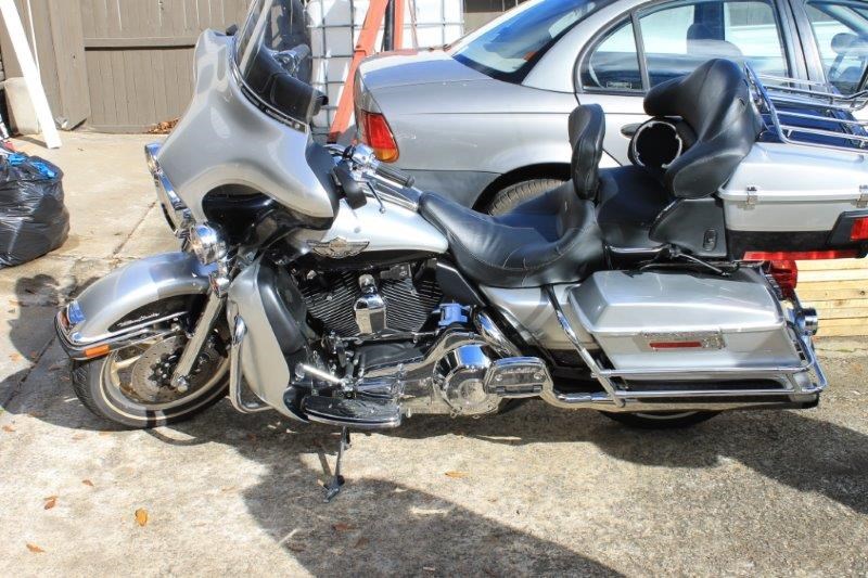 2003 Harley-Davidson® FLHTCU/I-ANV Ultra Classic® Electra Glide ...