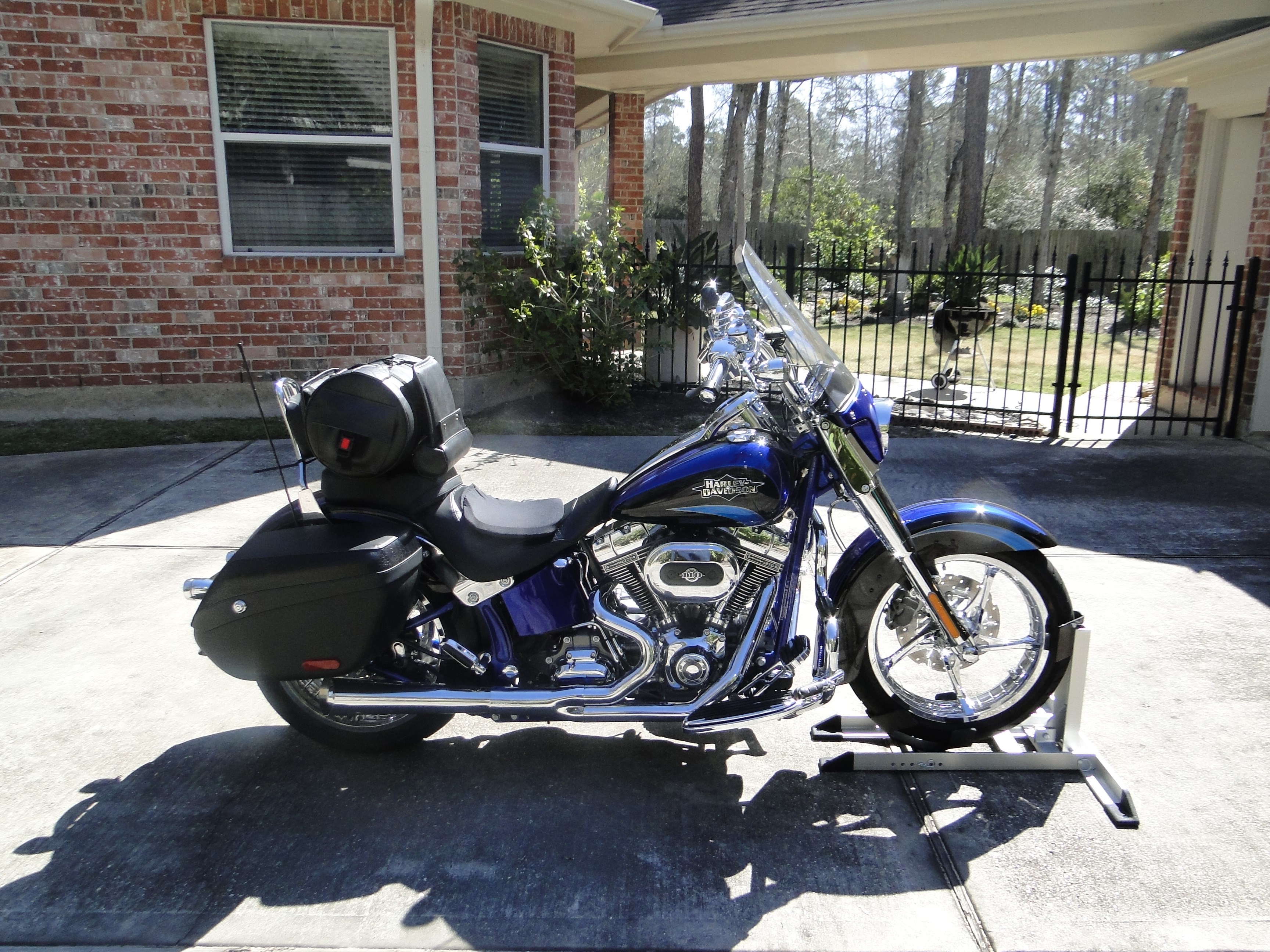 2011 Harley-Davidson® FLSTSE2 CVO™ Softail® Convertible for Sale in The ...