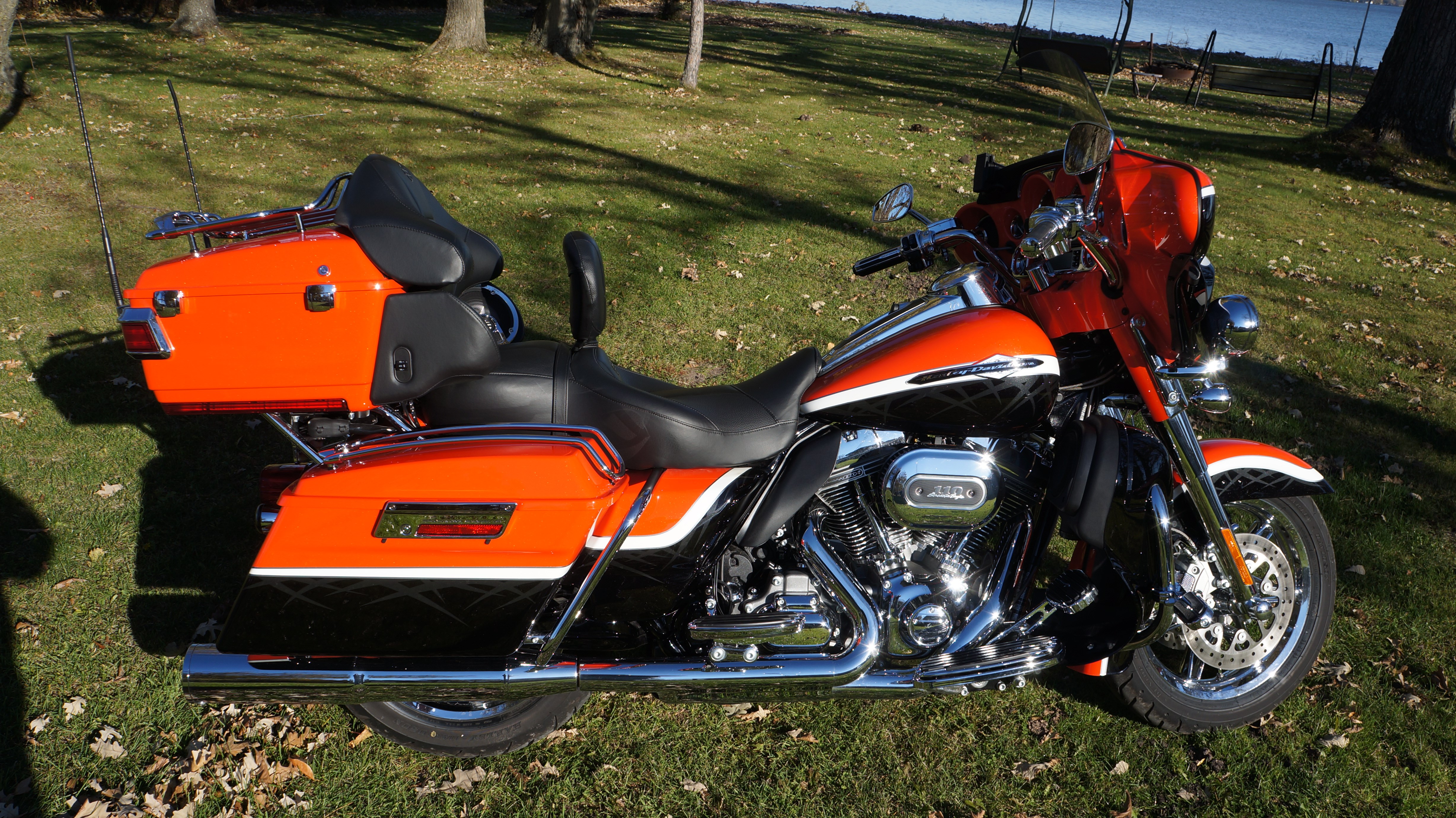 2012 Harley-Davidson® FLHTCUSE7 CVO® Ultra Classic® Electra Glide® for ...