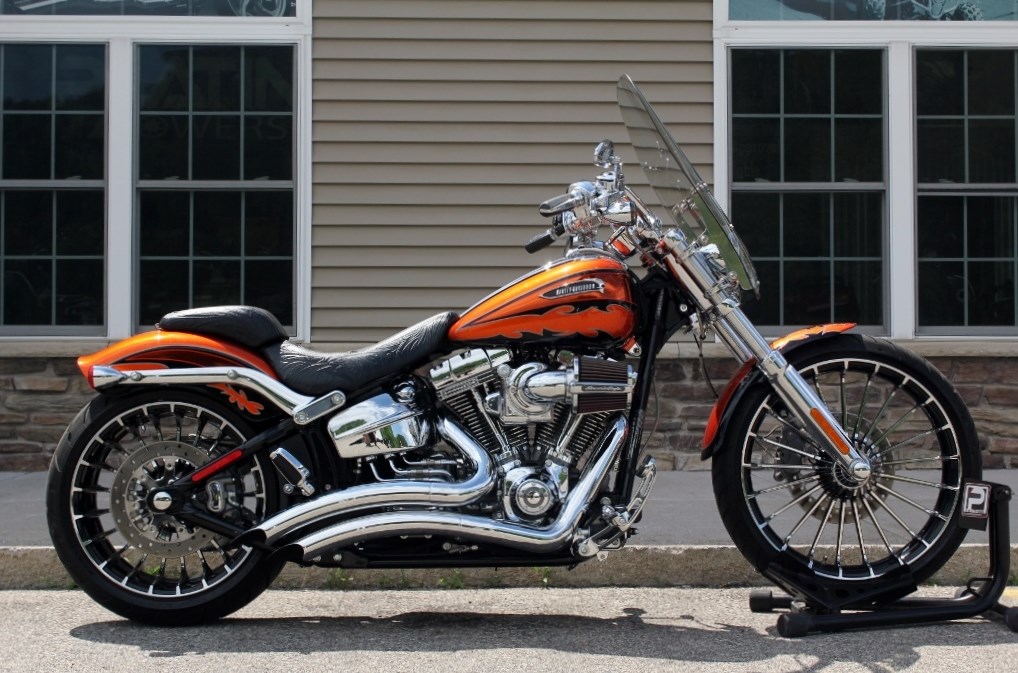 2014 Harley-Davidson® FXSBSE CVO® Breakout for Sale in Platinum ...