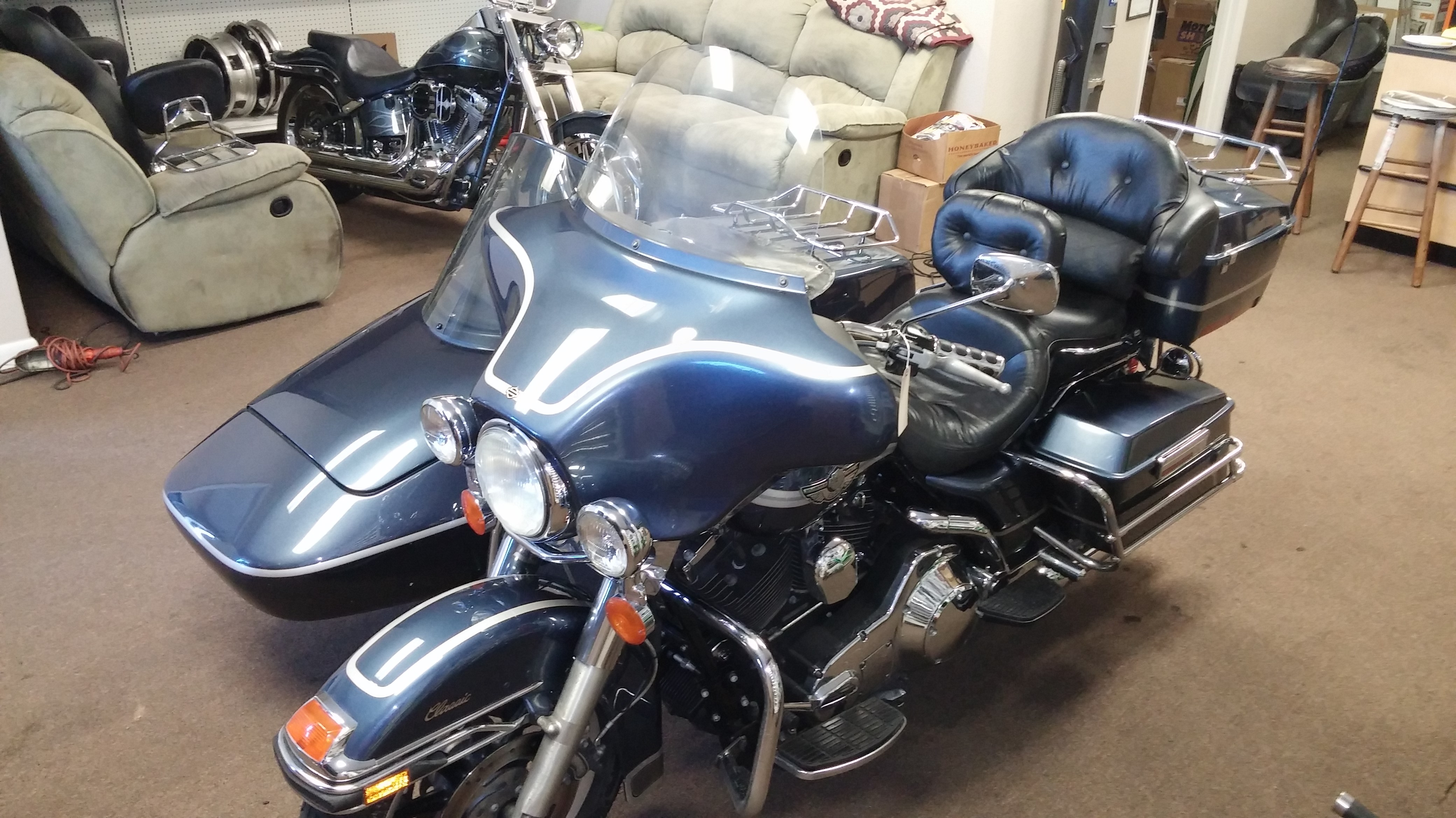 2003 Harley-Davidson® FLHTCU/I-Sidecar Ultra Classic® Electra Glide® w ...