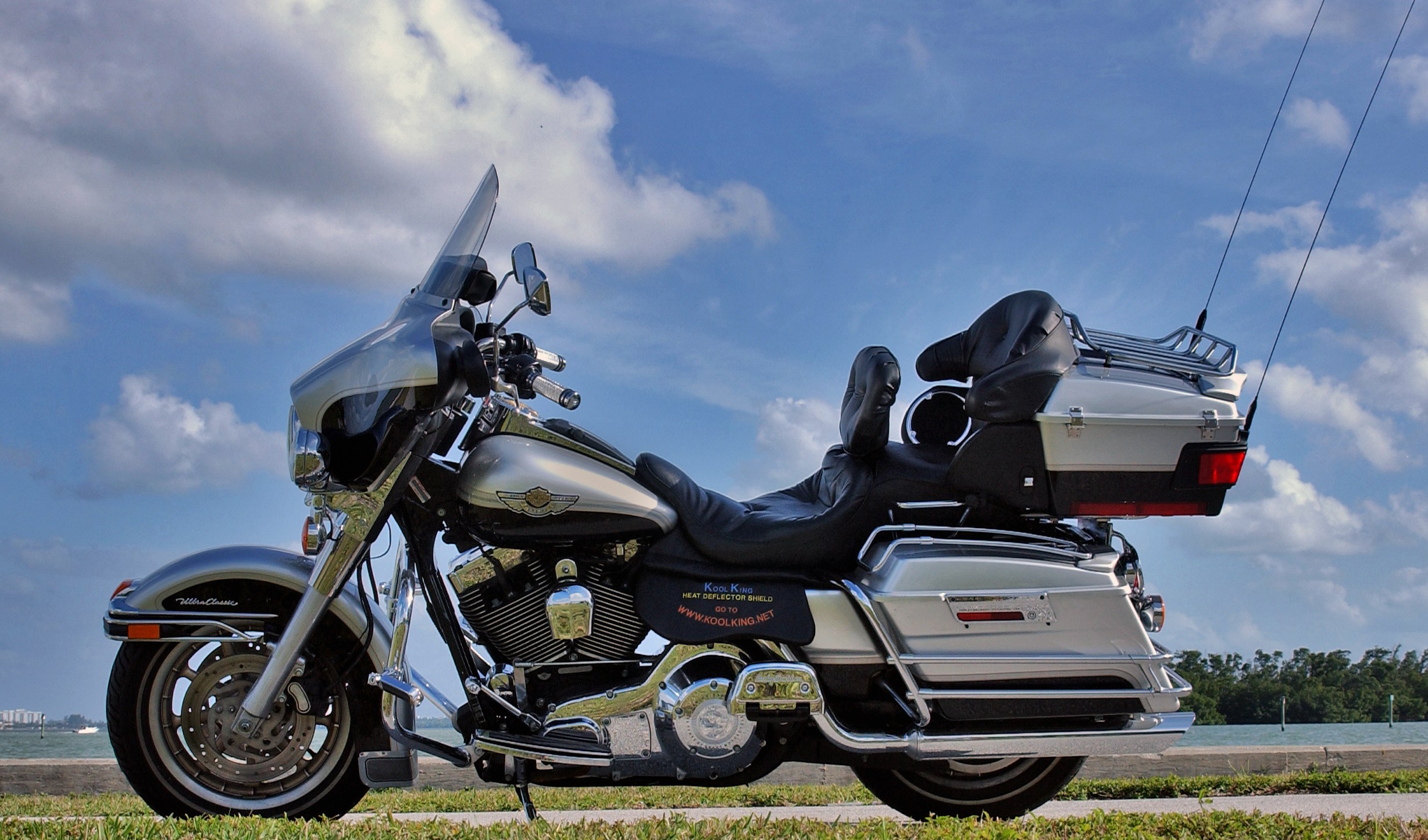 2003 Harley-Davidson® FLHTCU/I-ANV Ultra Classic® Electra Glide ...