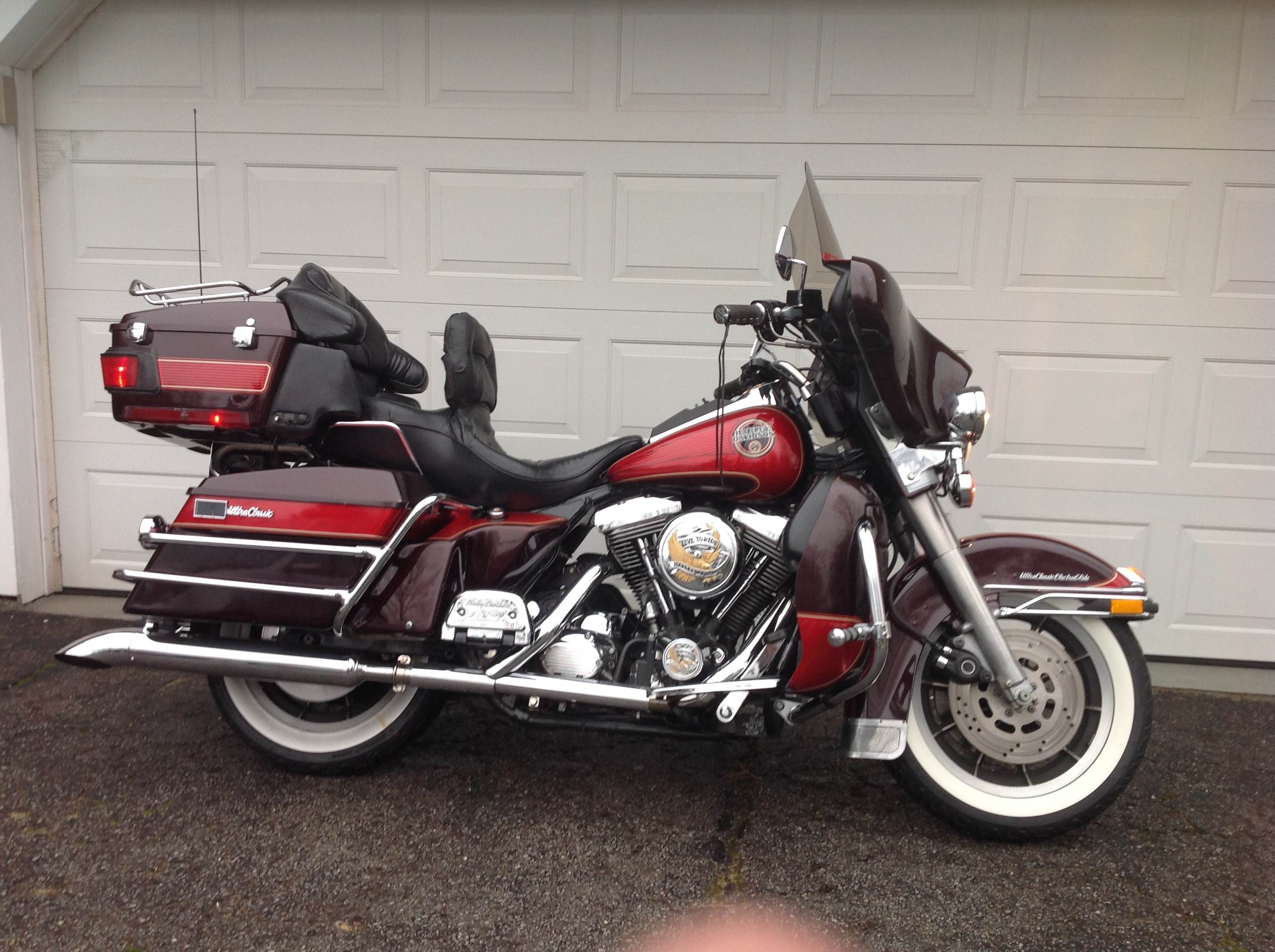 1992 Harley-Davidson® FLHTCU Electra Glide® Ultra Classic® (candy-ruby ...