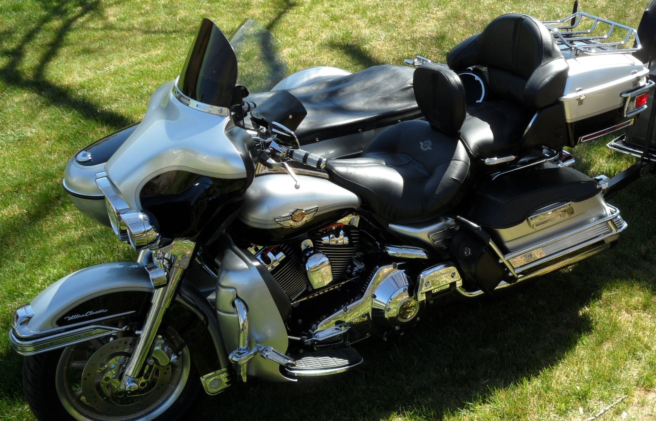 2003 Harley-Davidson® FLHTCU/I-ANV Ultra Classic® Electra Glide ...