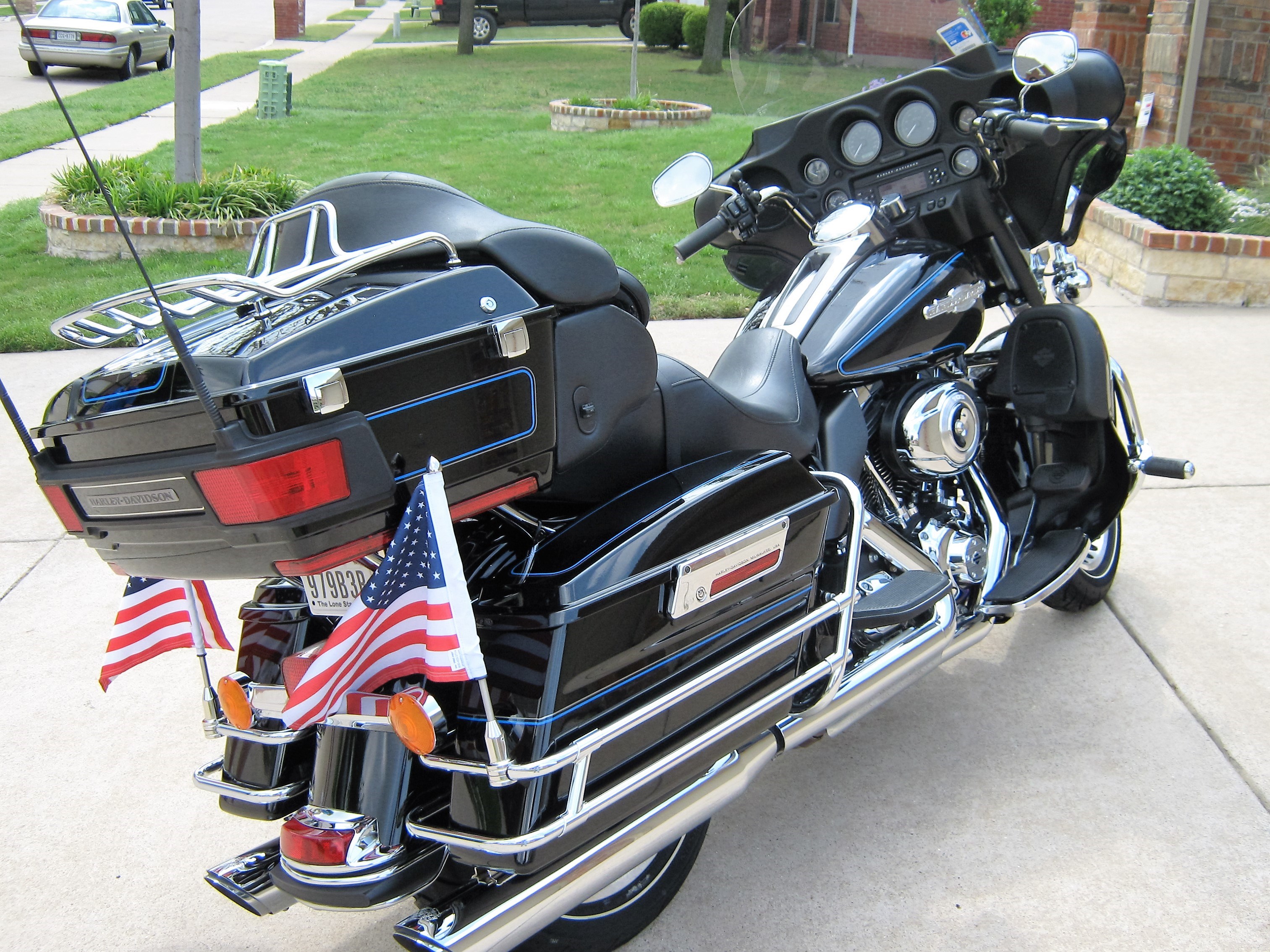2013 Harley-Davidson® FLHTCU Ultra Classic® Electra Glide® Firefighter ...