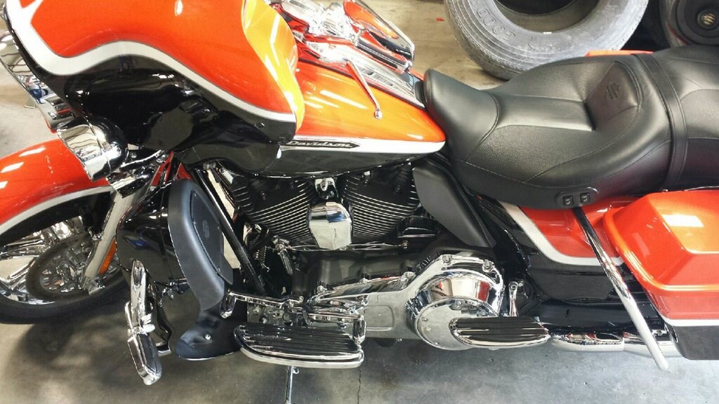 2012 Harley-Davidson® FLHTCUSE7 CVO® Ultra Classic® Electra Glide® for ...