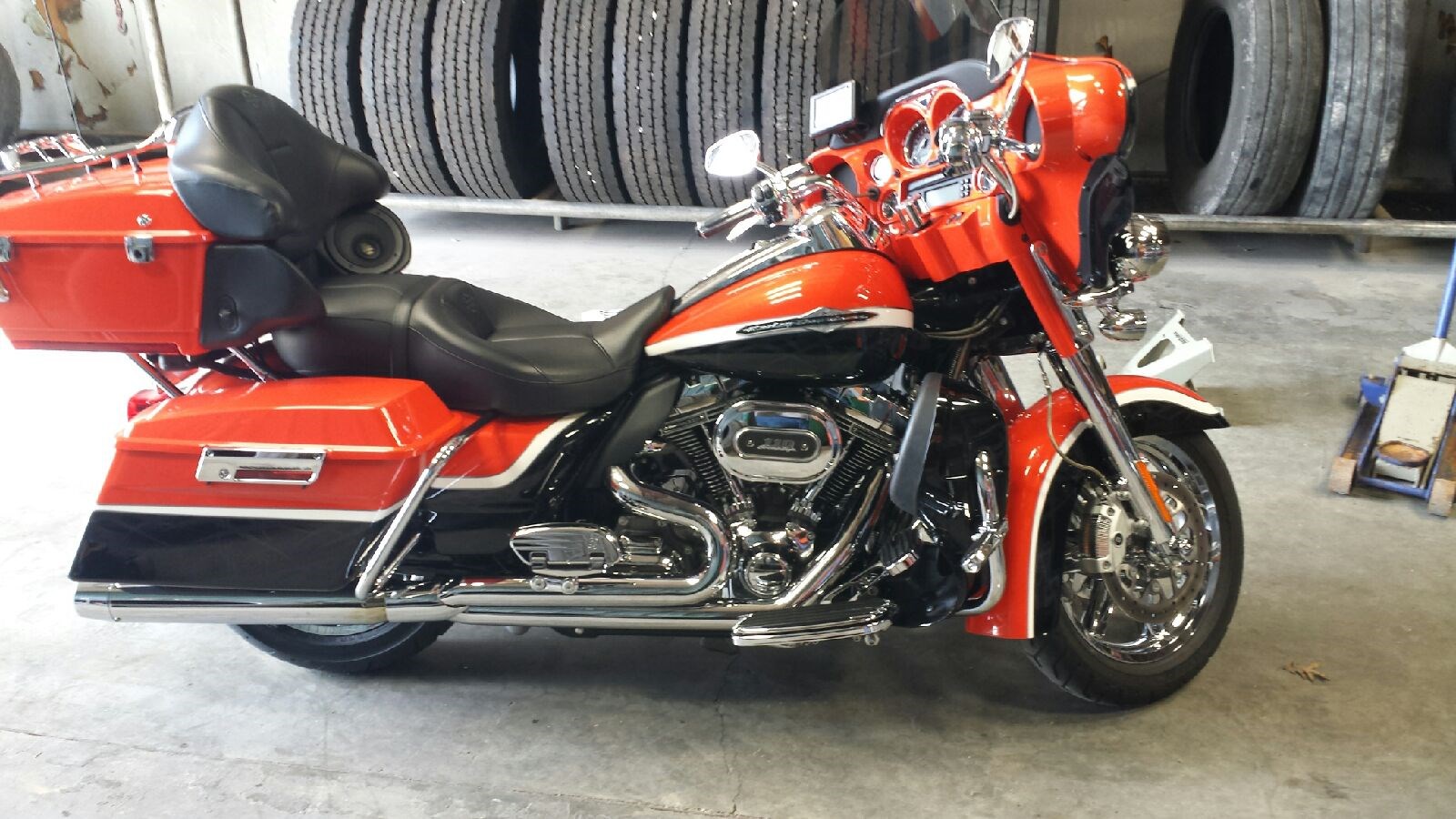 2012 Harley-Davidson® FLHTCUSE7 CVO® Ultra Classic® Electra Glide® for ...