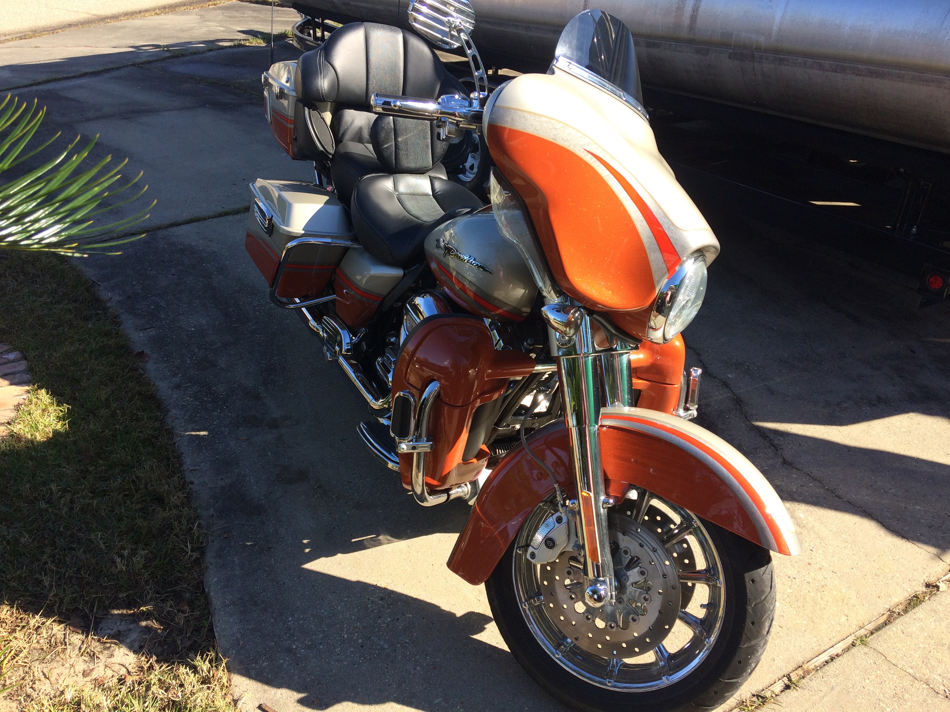 2009 Harley-Davidson® FLHTCUSE4 CVO® Ultra Classic® Electra Glide® for ...
