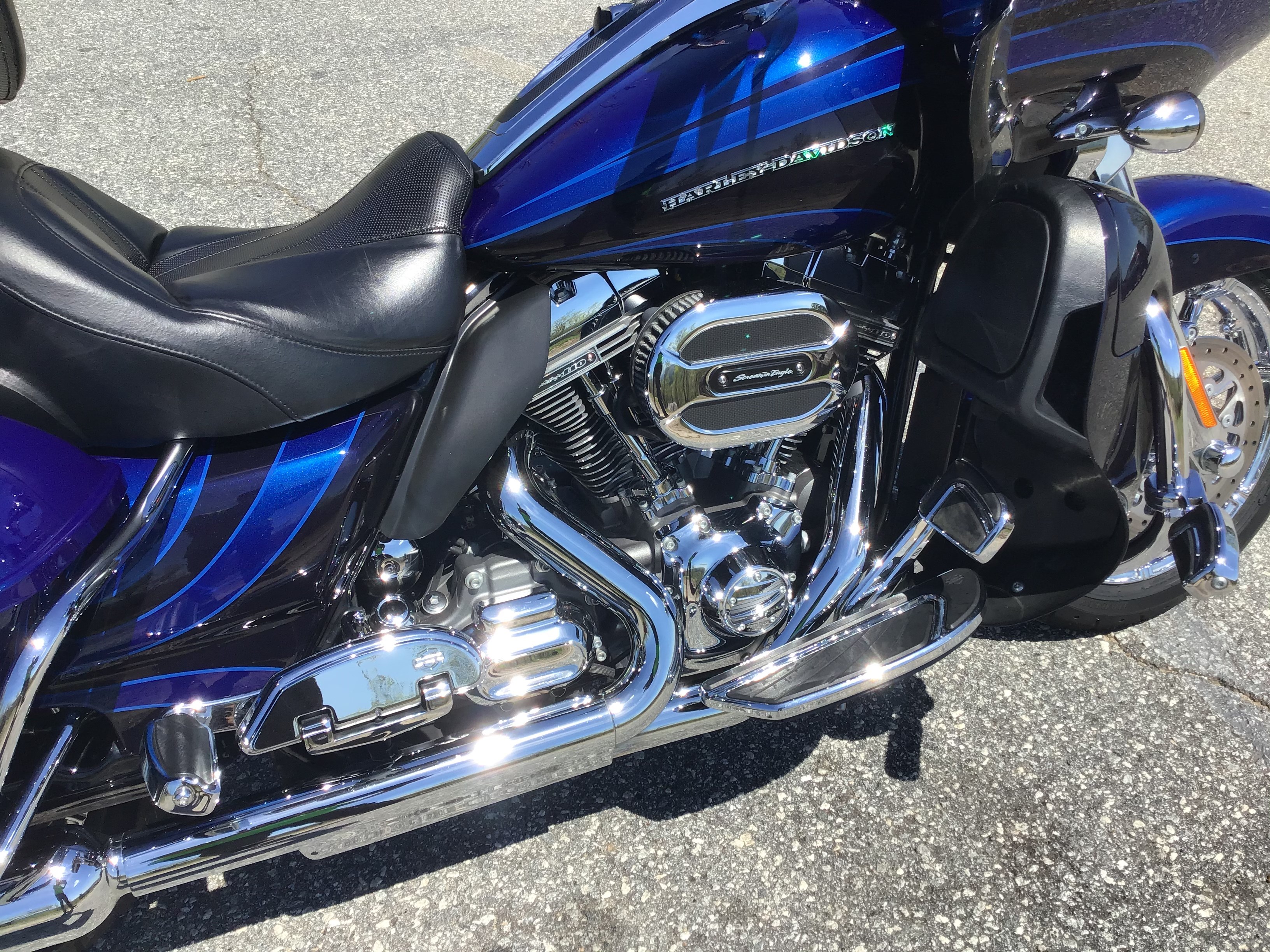 2015 Harley-Davidson® FLTRUSE CVO® Road Glide® Ultra for Sale in ...