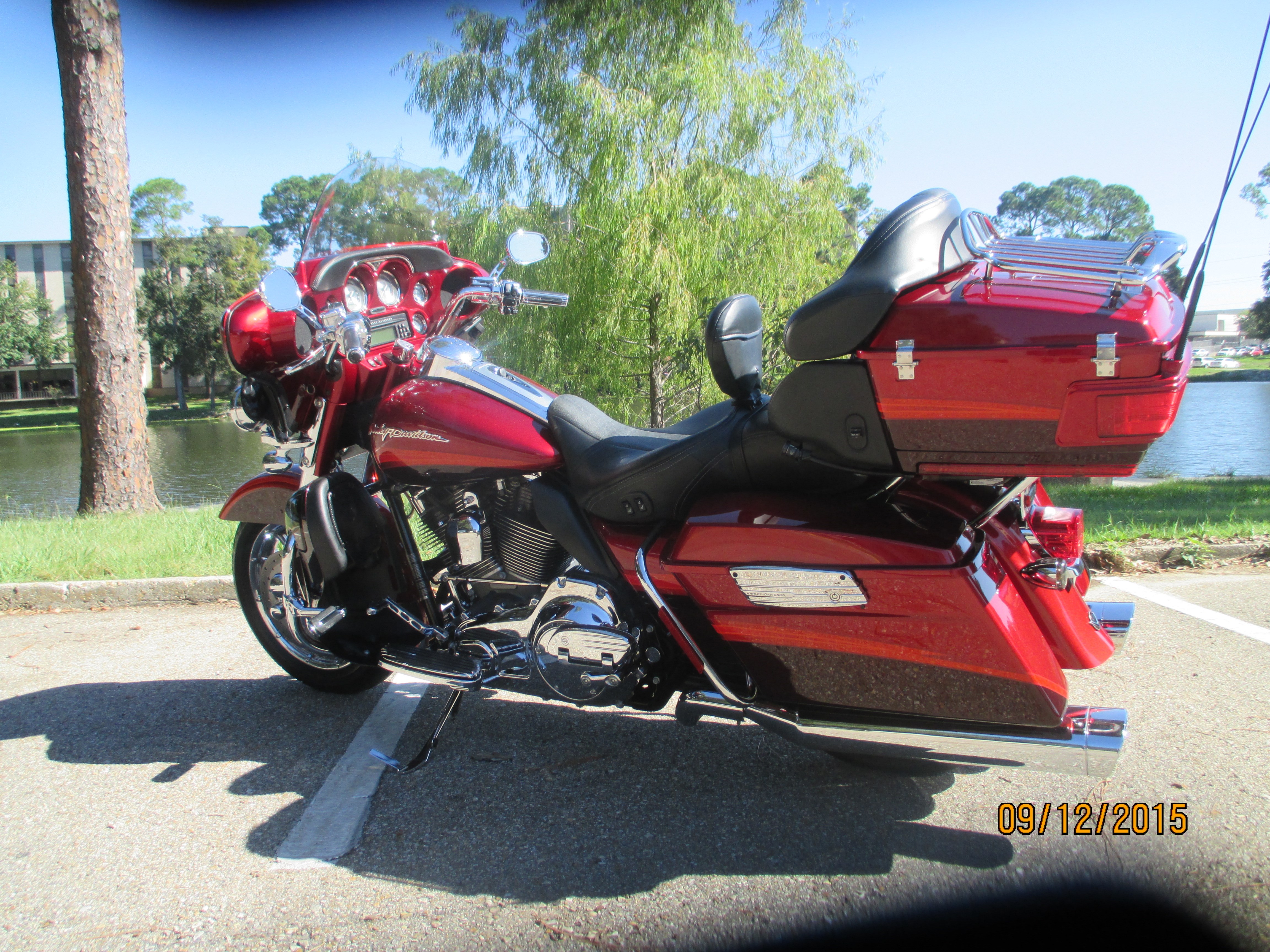 2009 Harley-Davidson® FLHTCUSE4 CVO® Ultra Classic® Electra Glide® for ...