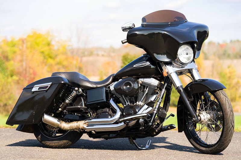 2012 Harley-Davidson® FLD Dyna® Switchback (Vivid Black), Zieglerville ...