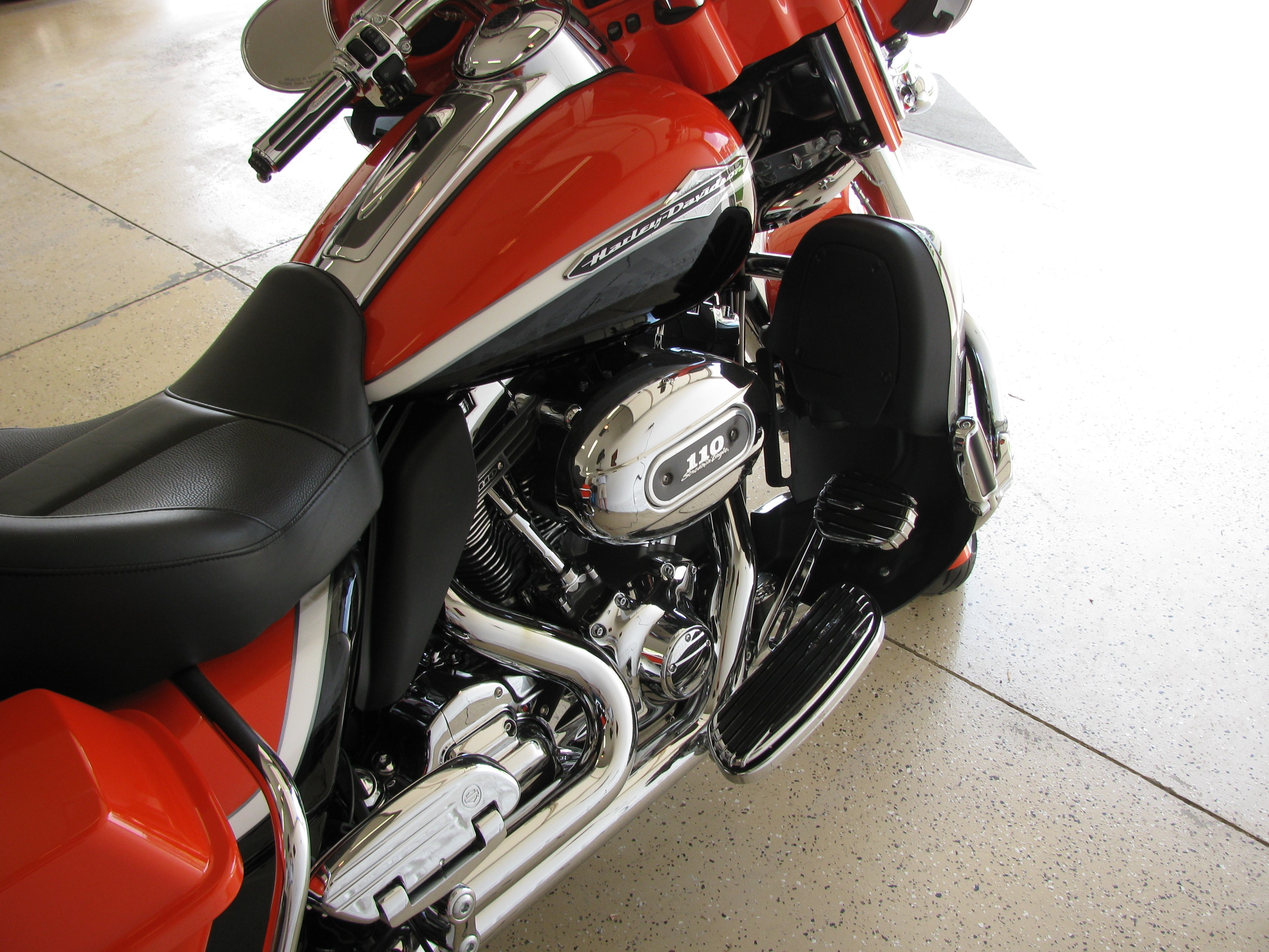 2012 Harley-Davidson® FLHTCUSE7 CVO® Ultra Classic® Electra Glide® for ...