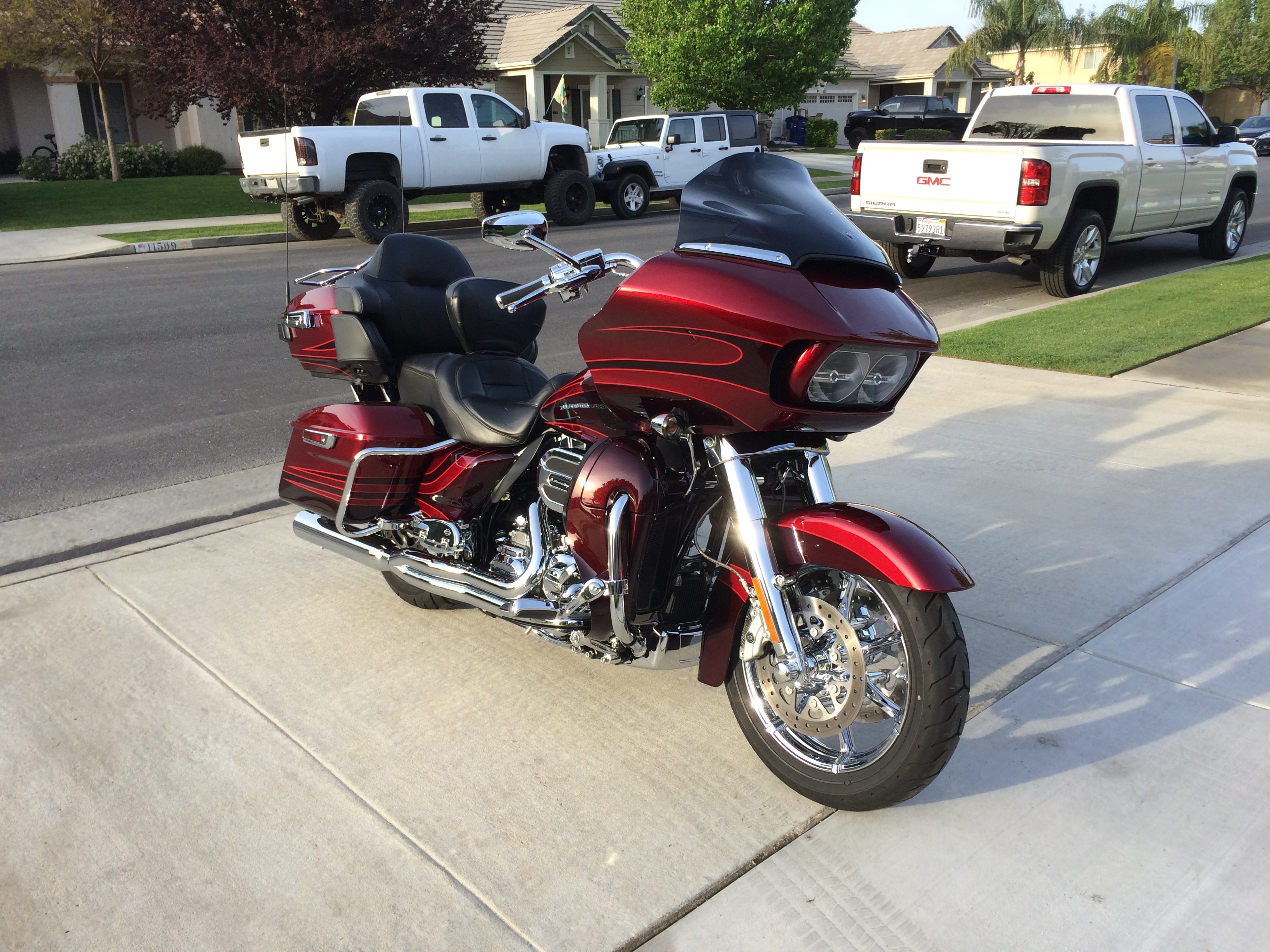 2015 Harley-Davidson® FLTRUSE CVO® Road Glide® Ultra for Sale in ...