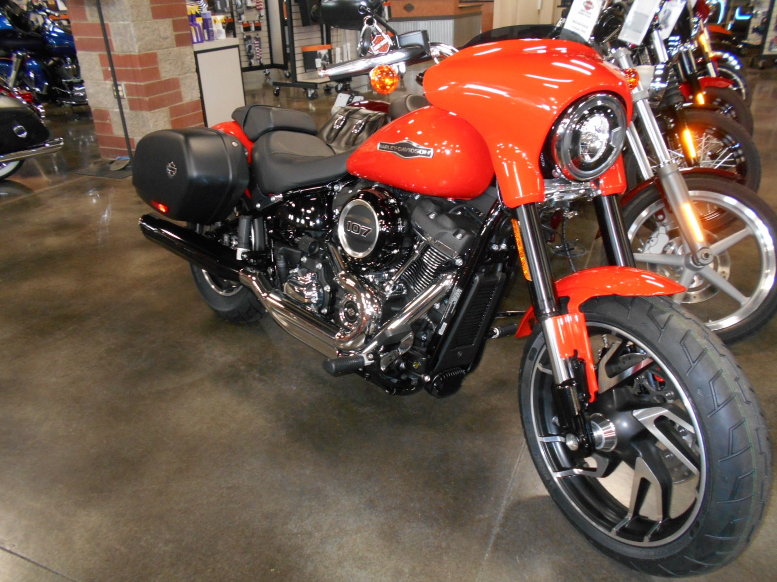 2020 Harley-Davidson® FLSB Sport Glide® (Performance Orange), Mauston ...