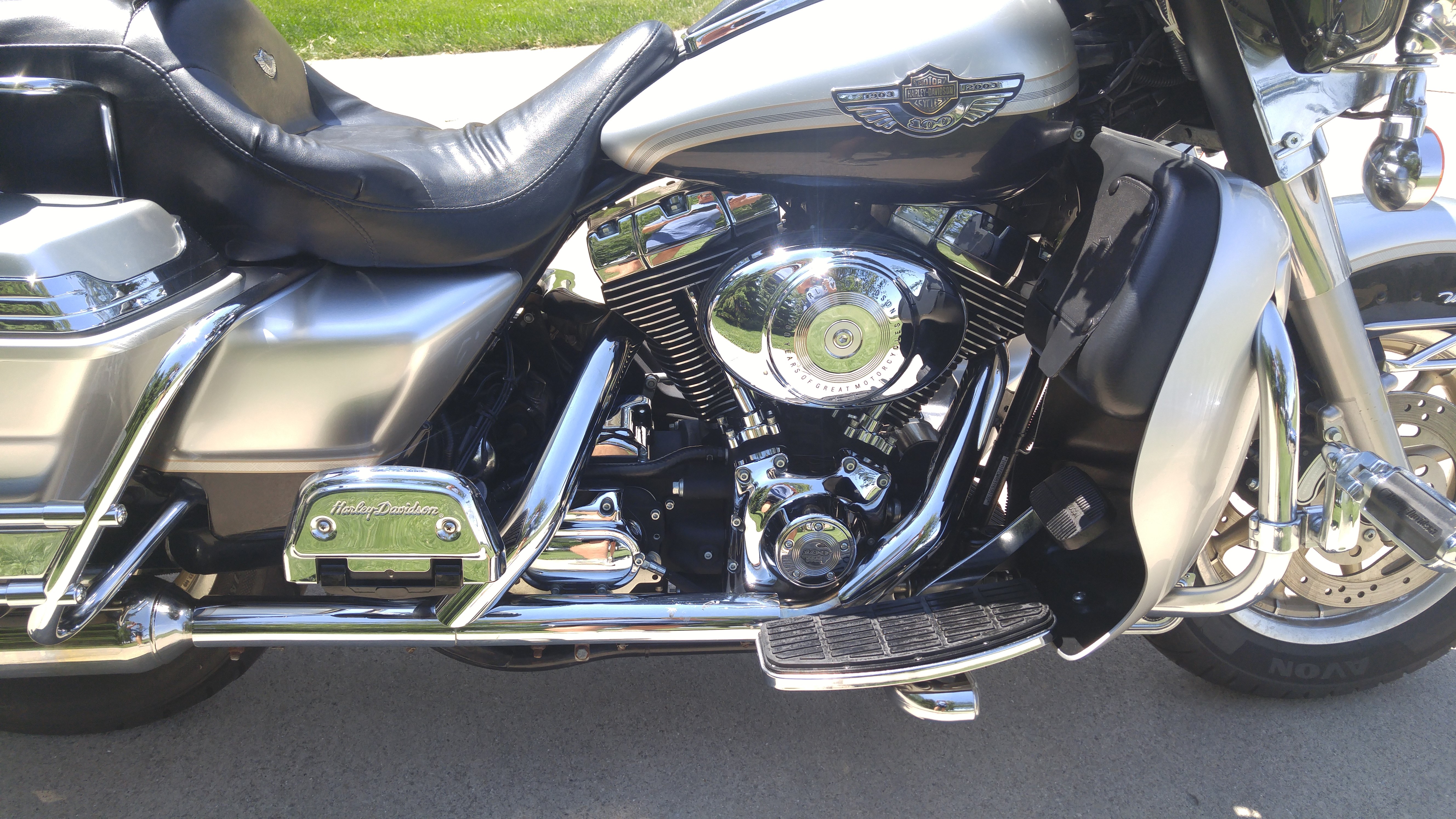 2003 Harley-Davidson® FLHTCU/I-ANV Ultra Classic® Electra Glide ...