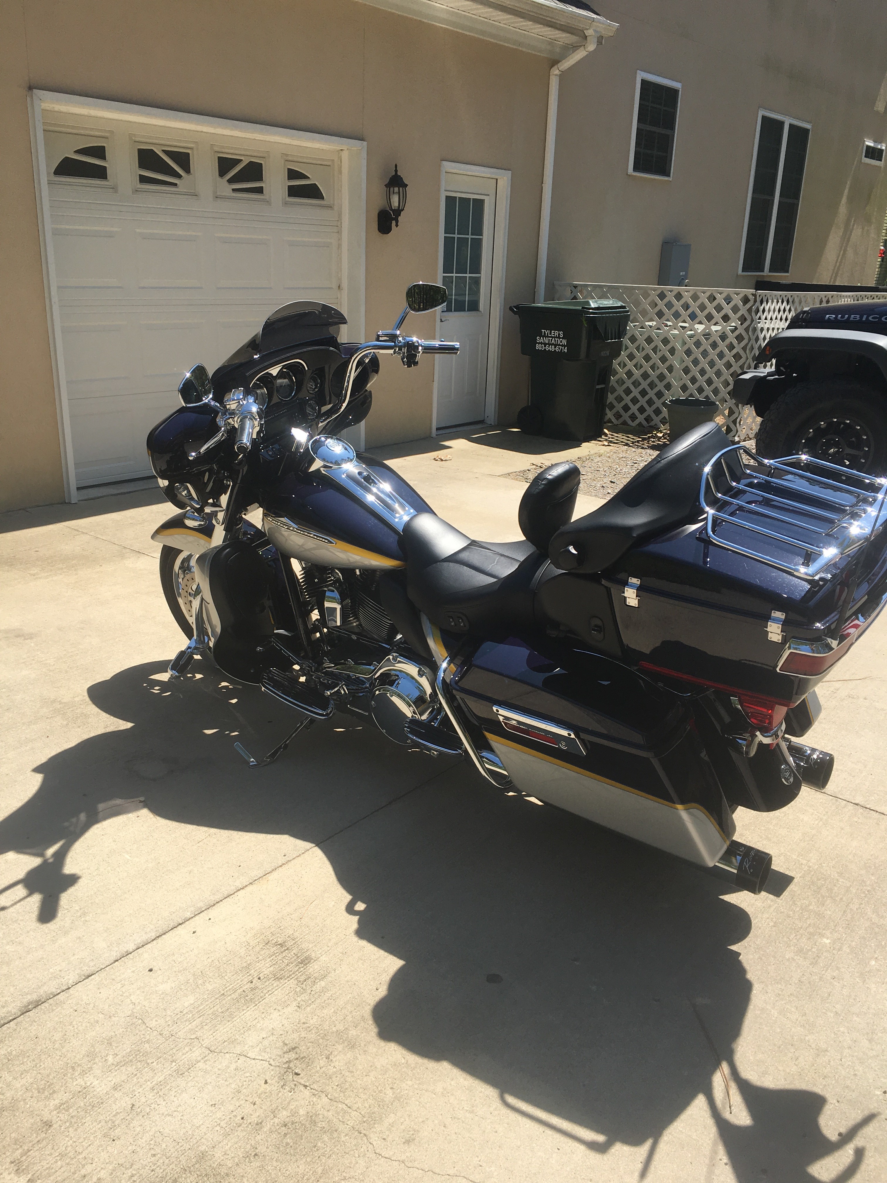 2012 Harley-Davidson® FLHTCUSE7 CVO® Ultra Classic® Electra Glide® for ...