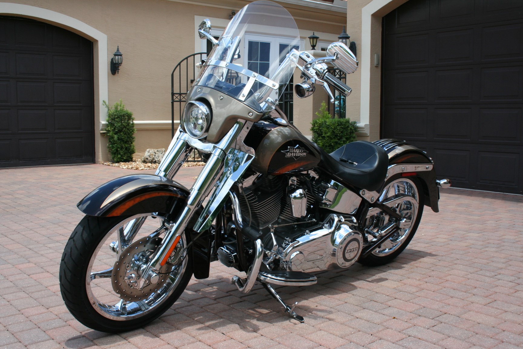 2011 Harley-Davidson® FLSTSE2 CVO™ Softail® Convertible for Sale in ...