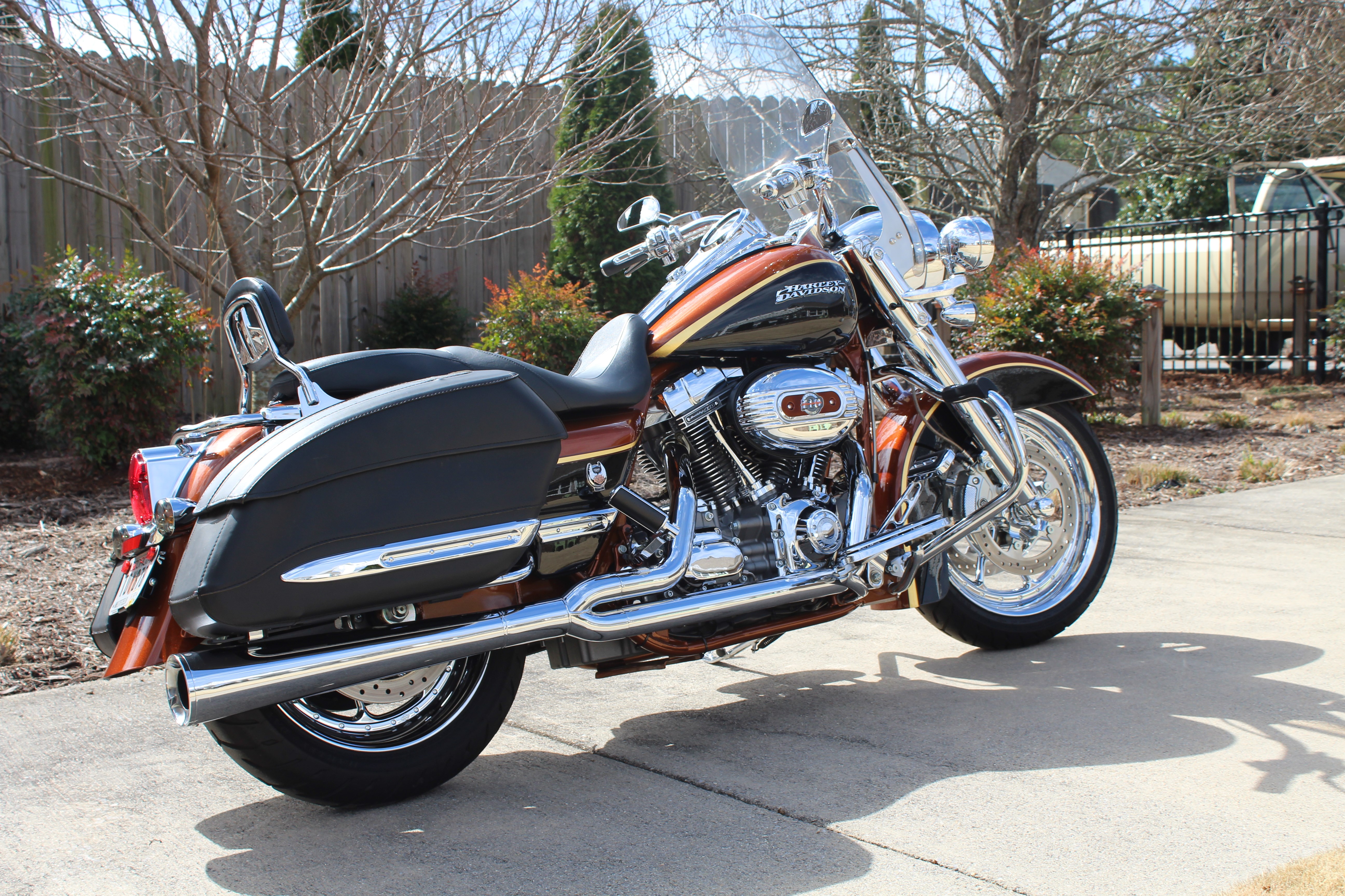 2008 Harley-Davidson® FLHRSE4 Screamin' Eagle® Road King Anniversary ...