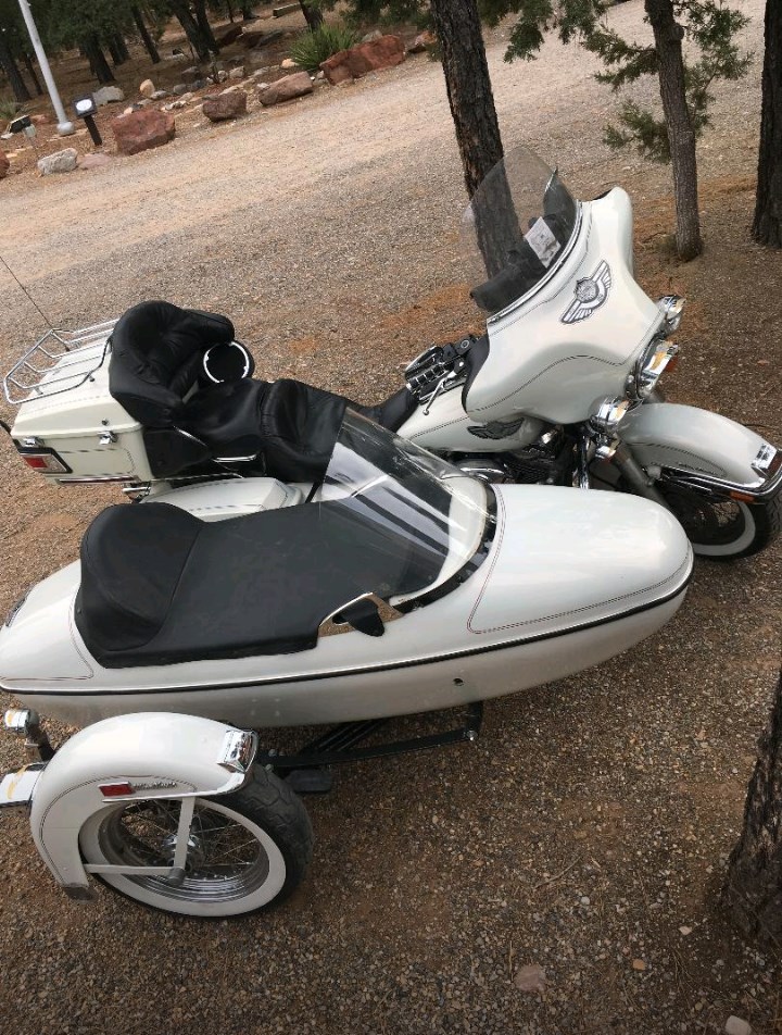 2003 Harley-Davidson® FLHTCU/I-Sidecar Ultra Classic® Electra Glide® w ...