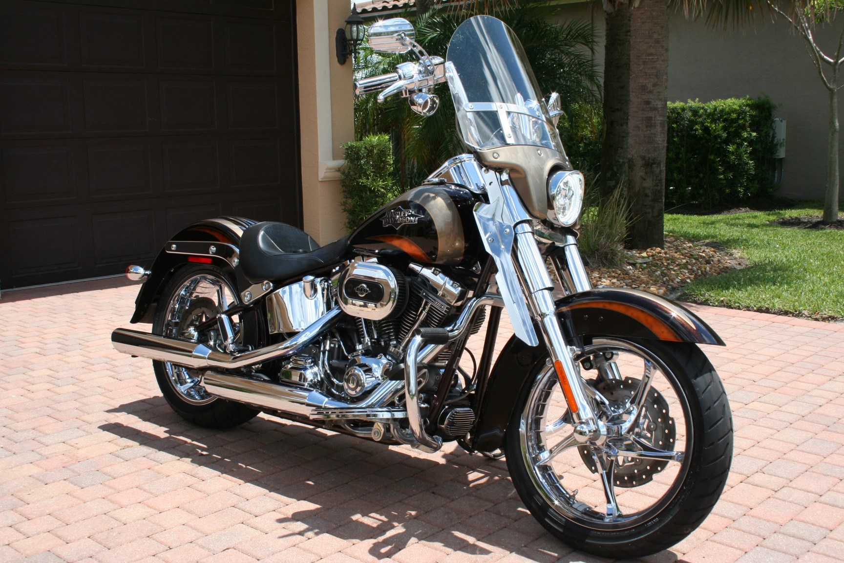 2011 Harley-Davidson® FLSTSE2 CVO™ Softail® Convertible for Sale in ...