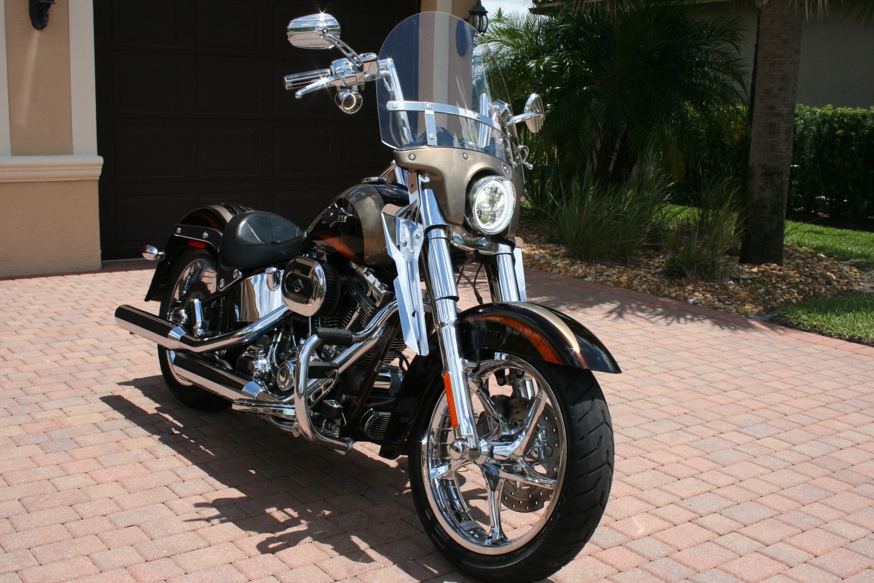 2011 Harley-Davidson® FLSTSE2 CVO™ Softail® Convertible for Sale in ...