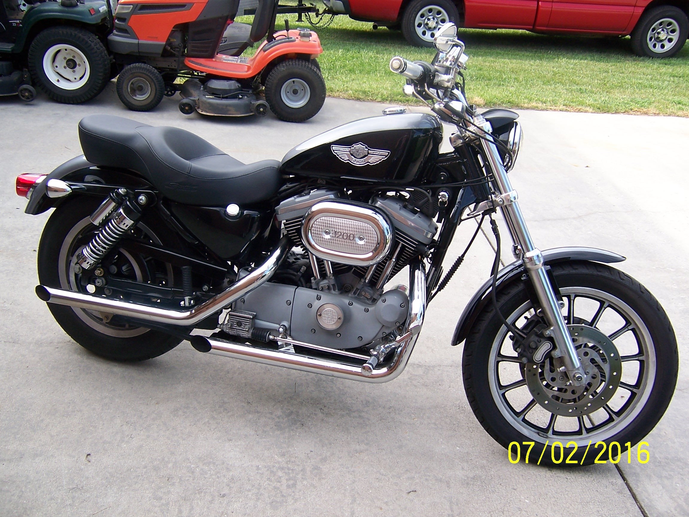 2003 Harley-Davidson® XL1200C-ANV Sportster® 1200 Custom Anniversary ...