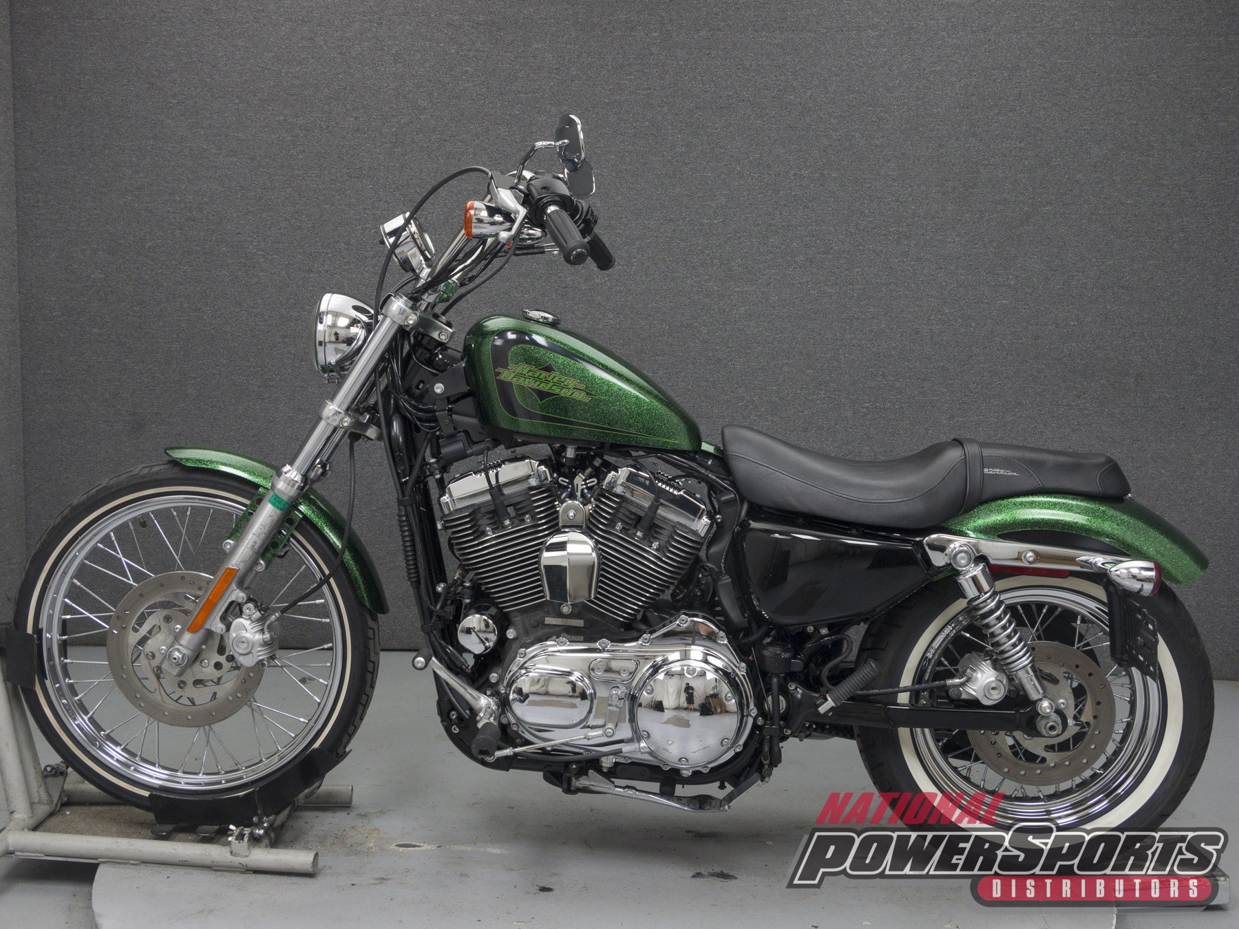 2013 Harley-Davidson® XL1200V Sportster® Seventy-Two™ (GREEN), Pembroke ...
