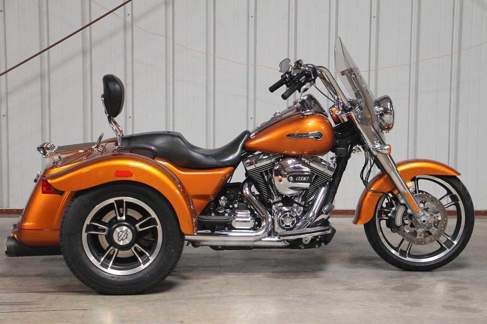 2015 Harley-Davidson® FLRT Freewheeler™ (AMBER WHISKEY), Reno, Nevada ...