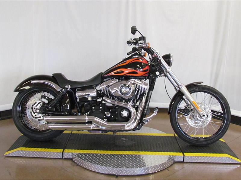 2011 Harley-Davidson® FXDWG Dyna® Wide Glide® (Vivid Black ...