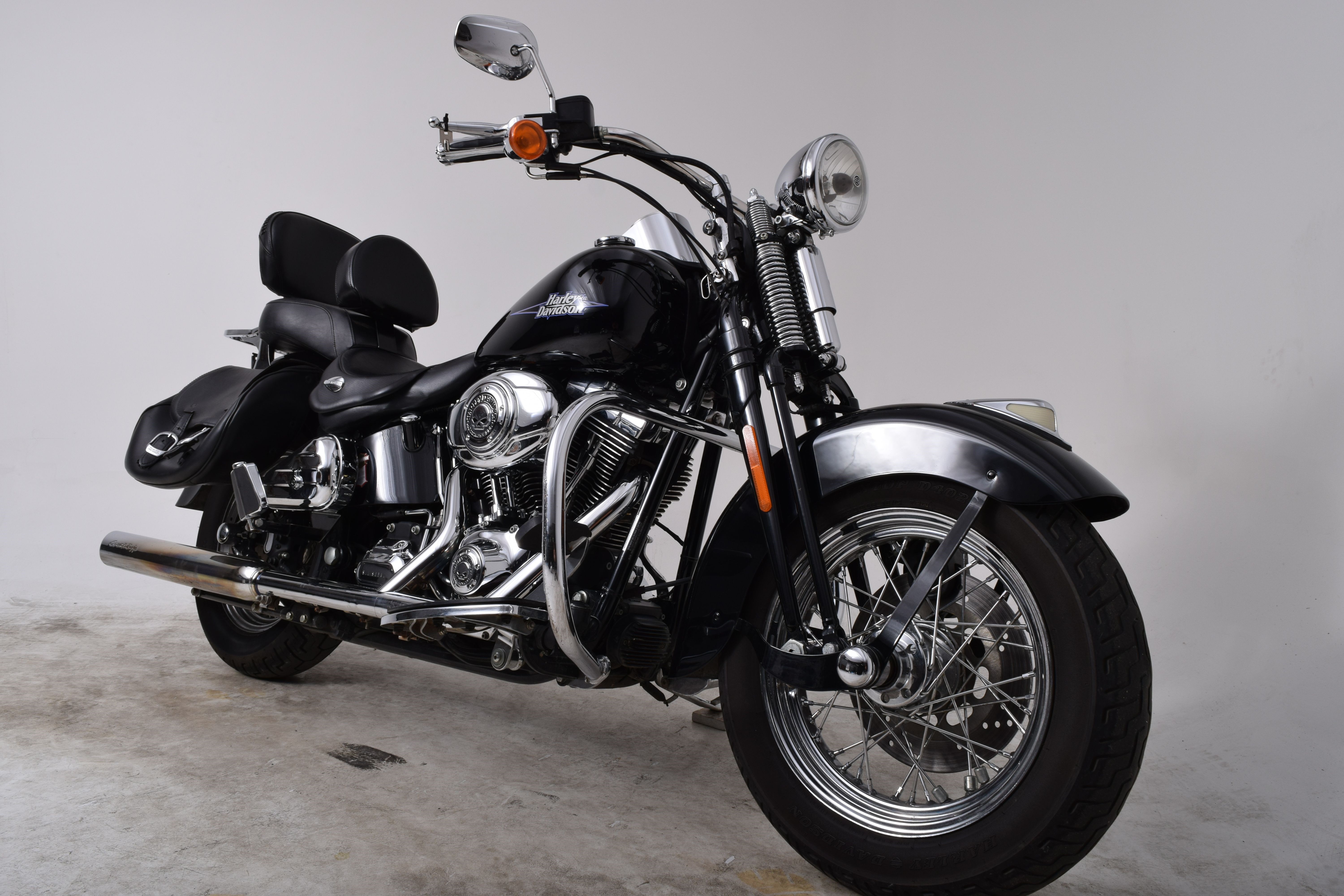 2007 Harley-Davidson® FLSTSC Softail® Springer® Classic (Vivid Black ...