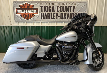 Used Motorcycles for Sale matching custom bagger on ChopperExchange