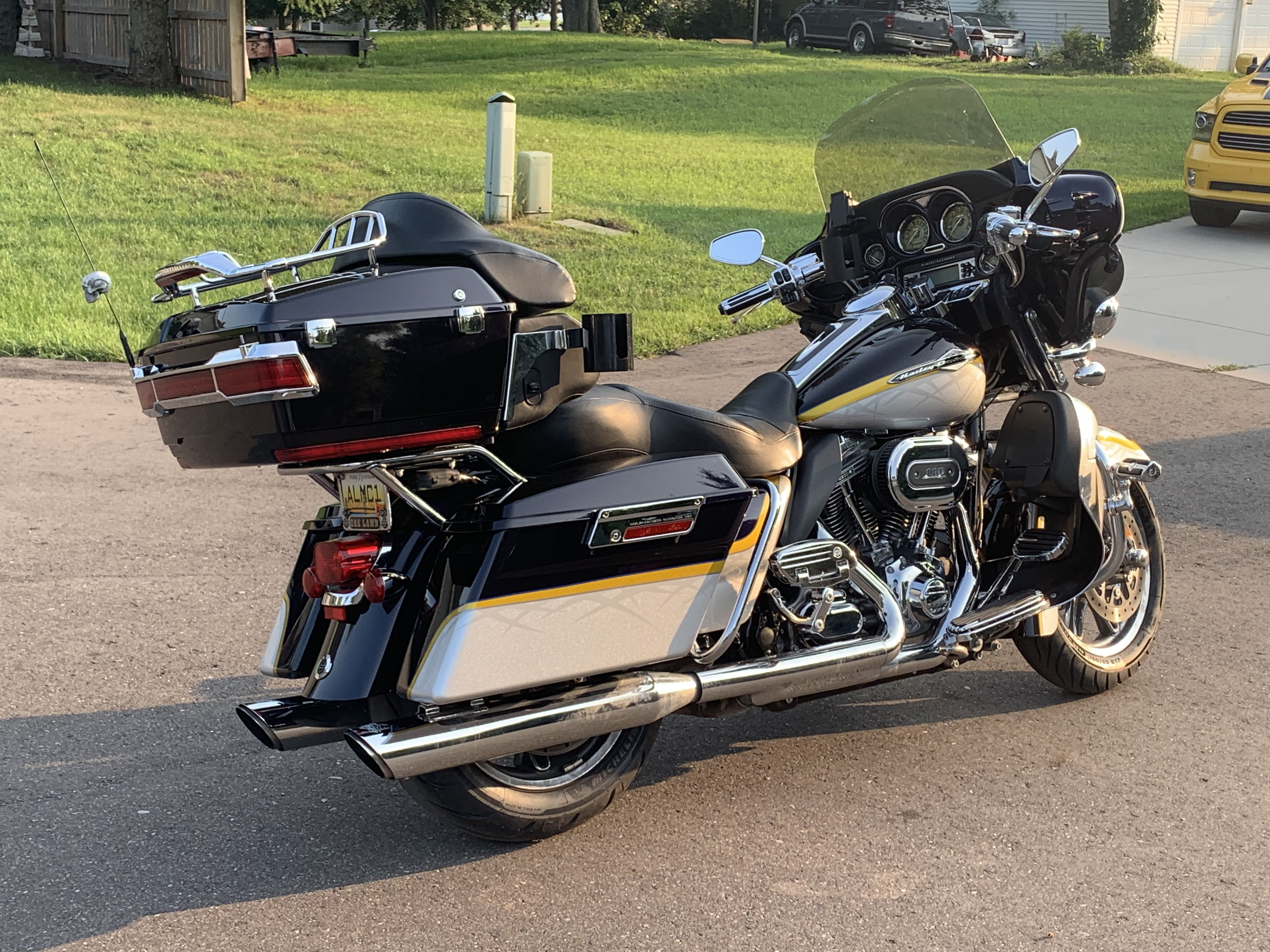 2012 Harley-Davidson® FLHTCUSE7 CVO® Ultra Classic® Electra Glide® for ...