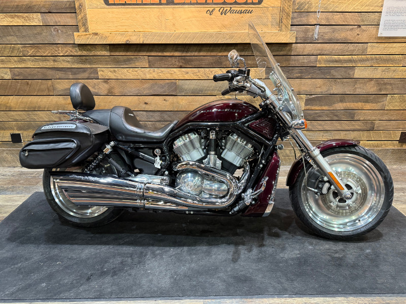 2004 Harley-Davidson® VRSCB V-Rod® - Black Frame for Sale in Rothschild ...