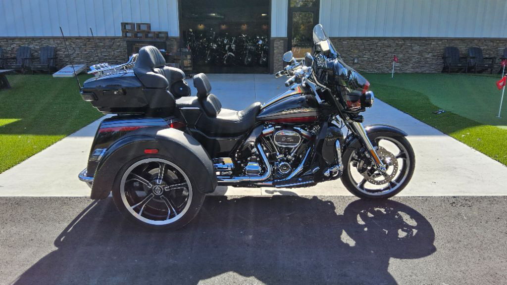 2020 Harley-Davidson® FLHTCUTGSE CVO Tri Glide® Ultra for Sale in ...