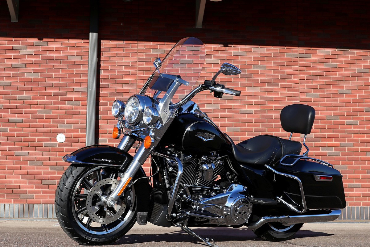 2017 Harley-Davidson® FLHR Road King® for Sale in Duluth, MN (Item 1271167)
