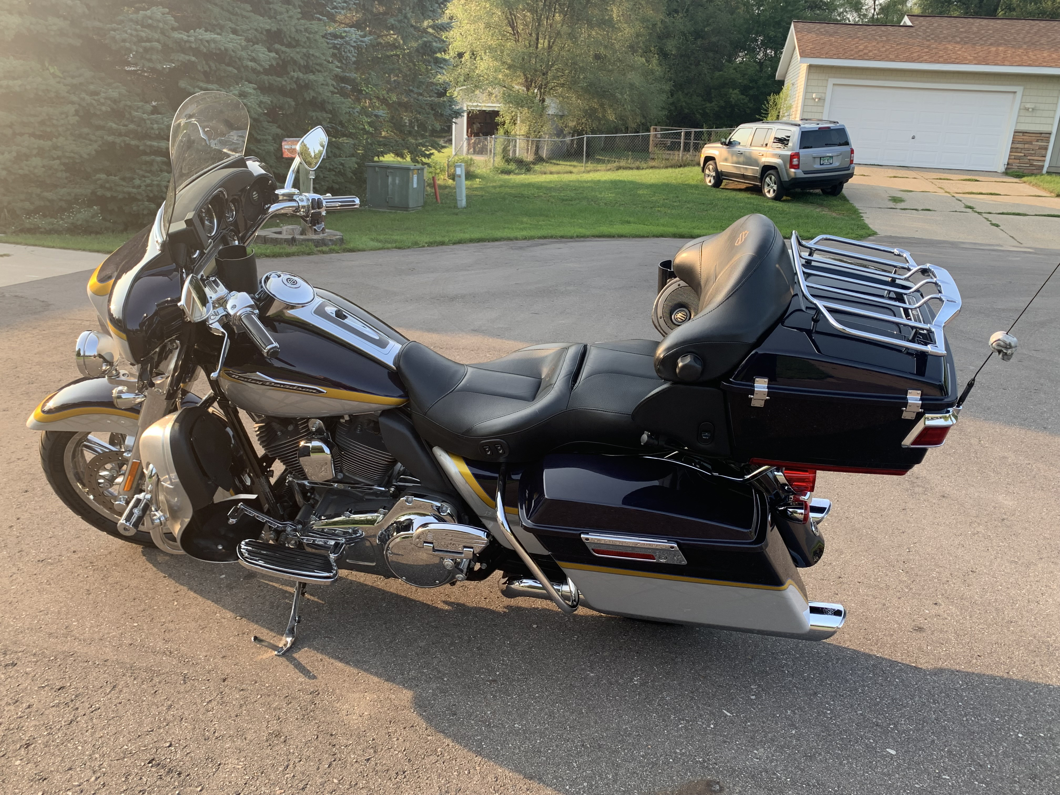 2012 Harley-Davidson® FLHTCUSE7 CVO® Ultra Classic® Electra Glide® for ...