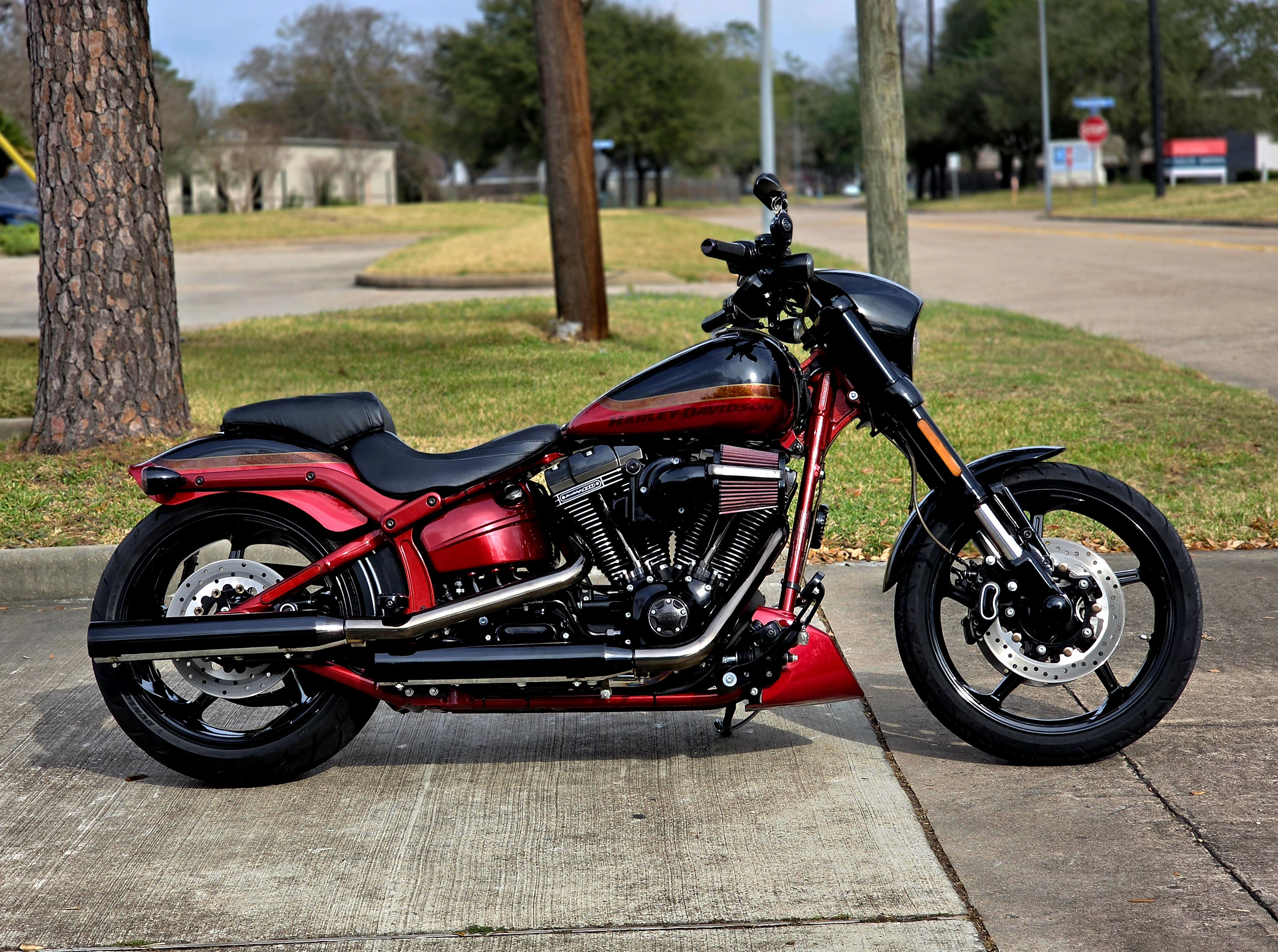2017 Harley-Davidson® FXSE CVO® Pro Street Breakout® for Sale in ...