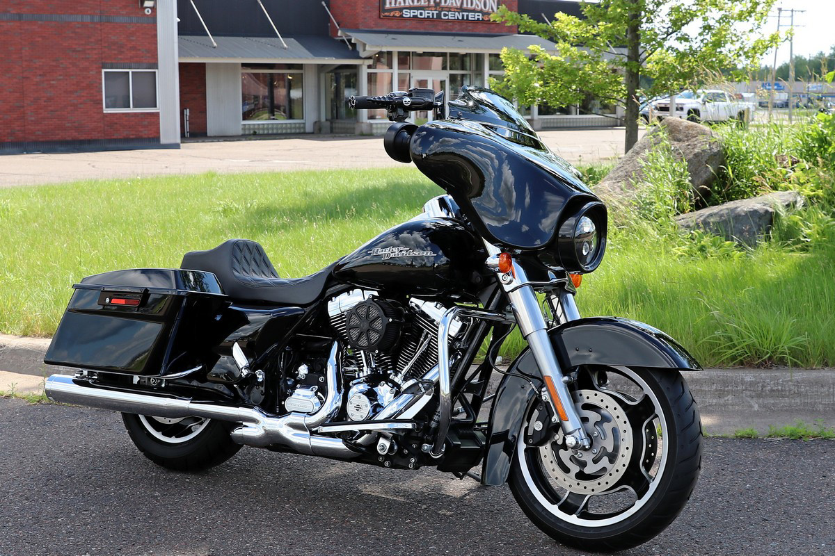 2011 Harley Davidson Flhx Street Glide For Sale In Duluth Mn Item