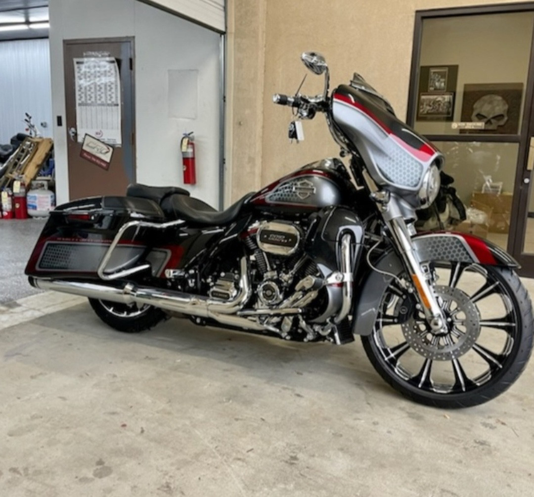 2019 Harley-Davidson® FLHXSE CVO® Street Glide® for Sale in Pembroke ...