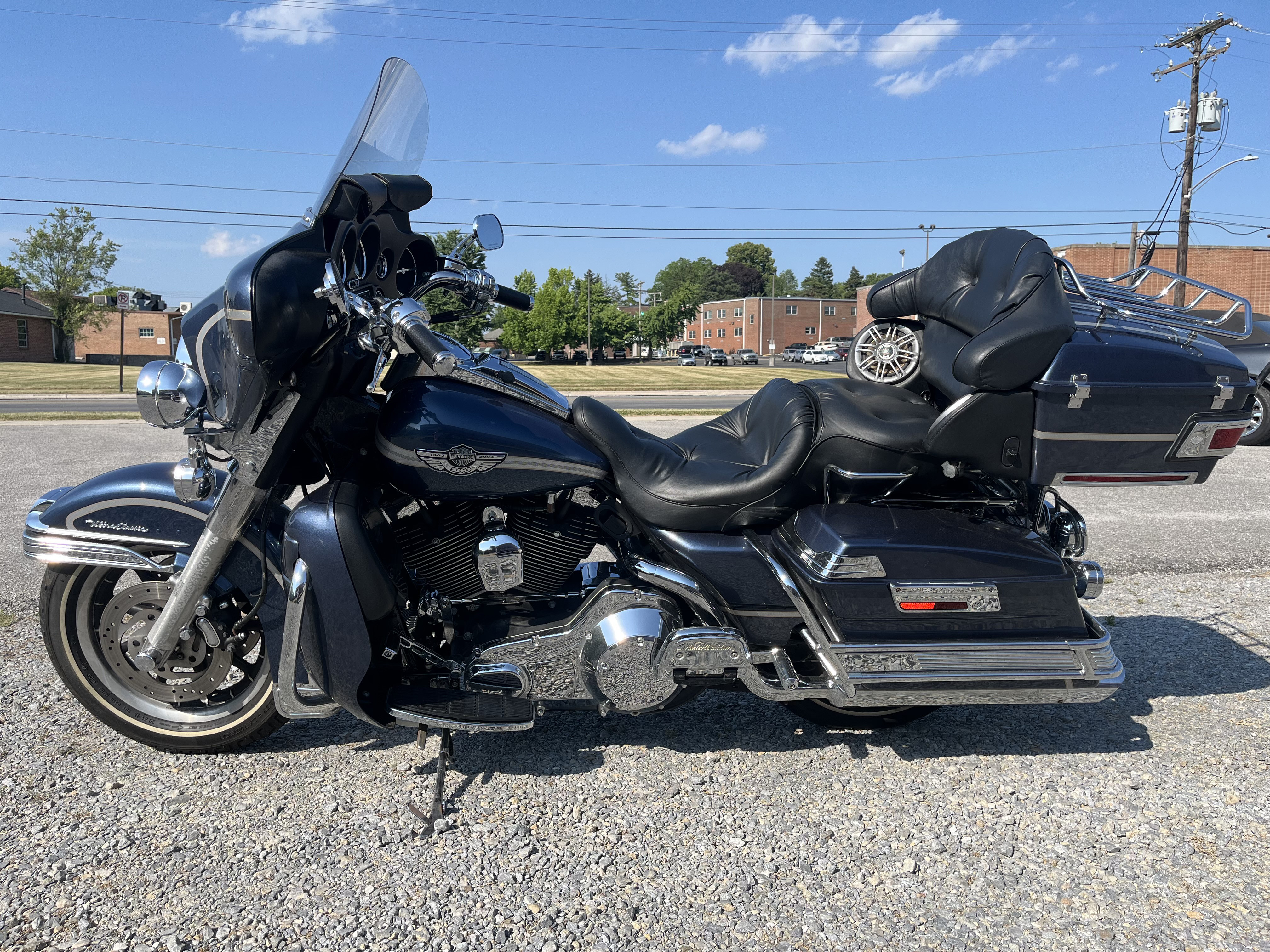 2003 Harley-Davidson® FLHTCU/I-ANV Ultra Classic® Electra Glide ...