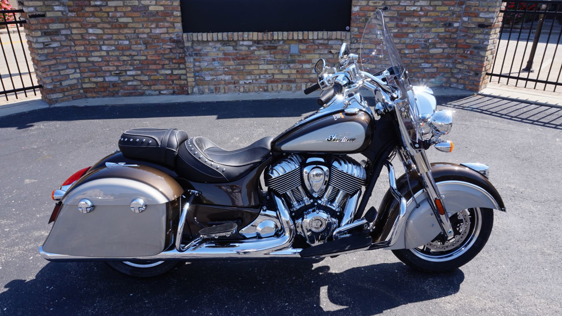 2024 Indian® Motorcycle Springfield for Sale in Racine, WI (Item 1313737)