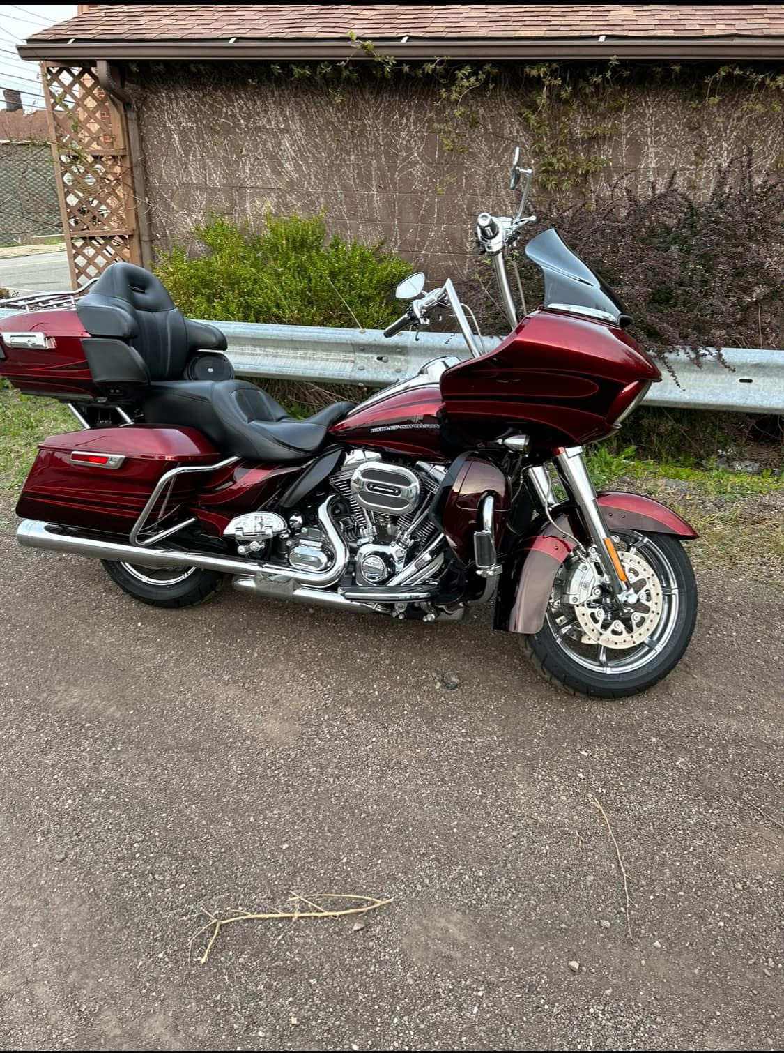 2015 Harley-Davidson® FLTRUSE CVO® Road Glide® Ultra for Sale in ...