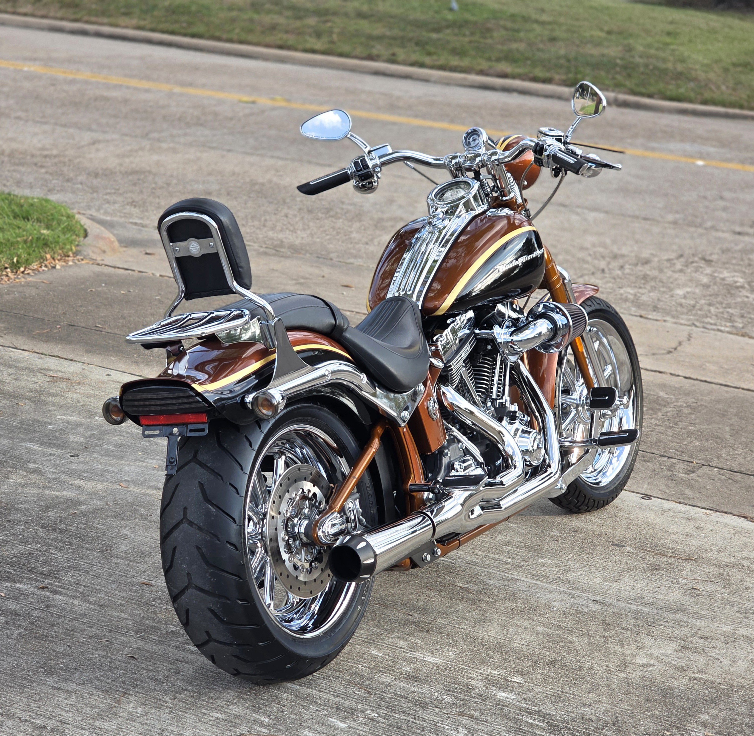 2008 Harley-Davidson® FXSTSSE2-ANV Screamin' Eagle® Softail® Springer ...
