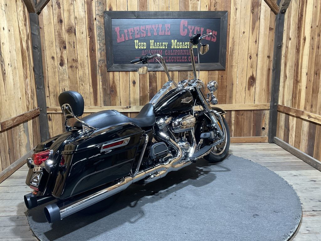 2017 Harley-Davidson® FLHR Road King® for Sale in Anaheim, CA (Item ...